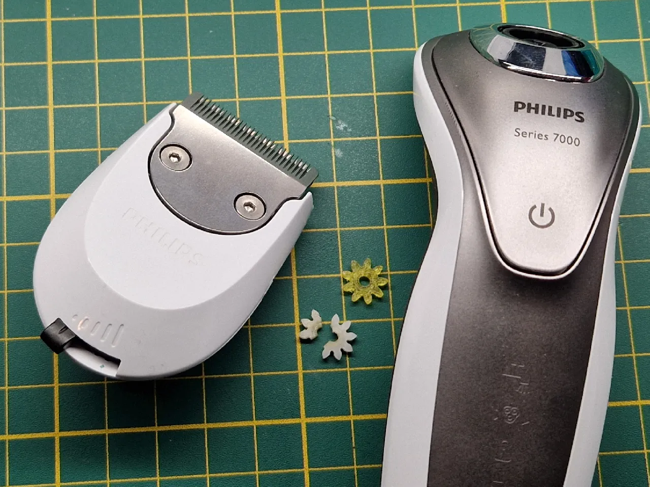 Gear wheel for trimmer head Philips Series 7000 by GP500 | Download ...