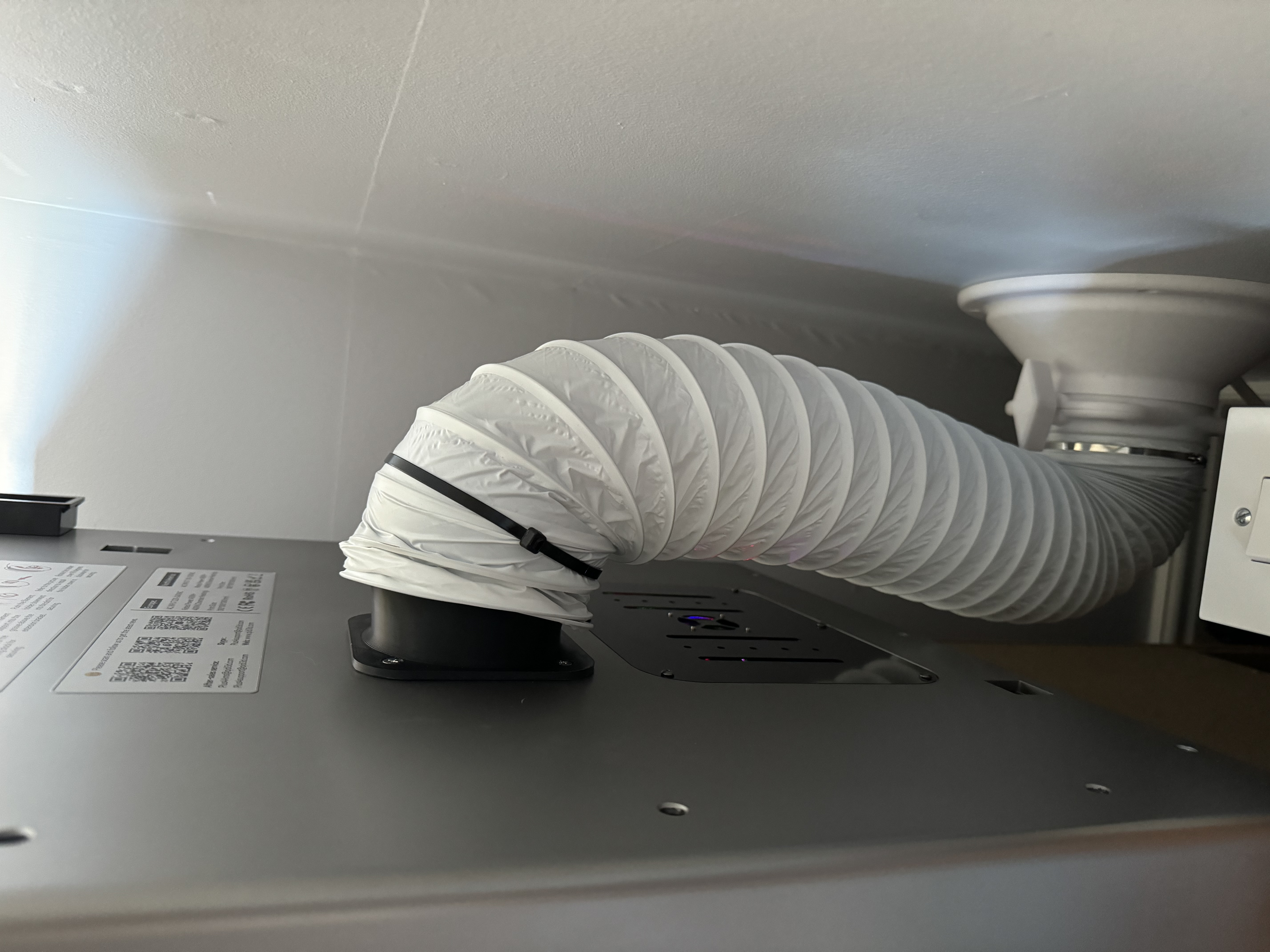 Qidi Plus 4 rear vent to 100mm (4”) duct adapter by Mr TVR | Download ...