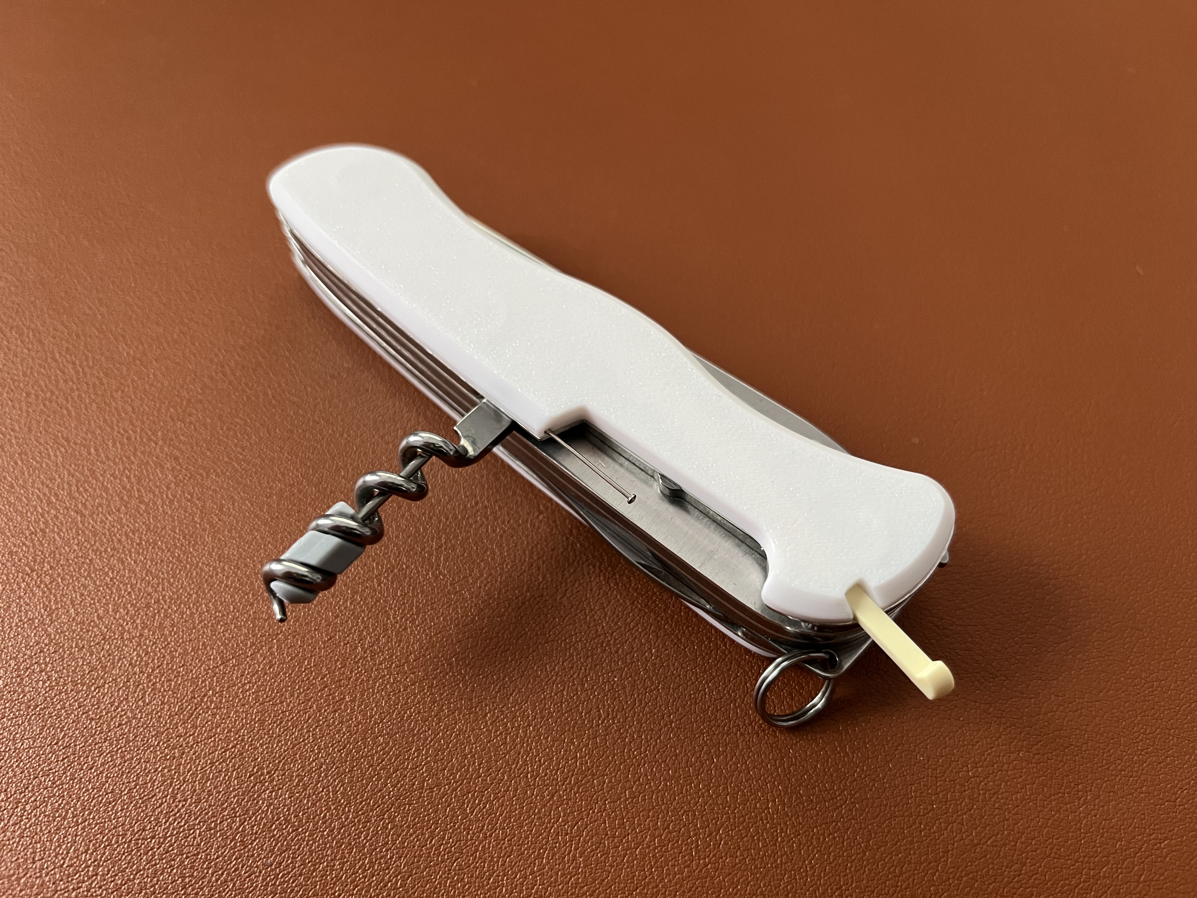 Victorinox Plus Schalen / Scales (111mm) by Gorroth 1007 | Download free STL model | Printables.com