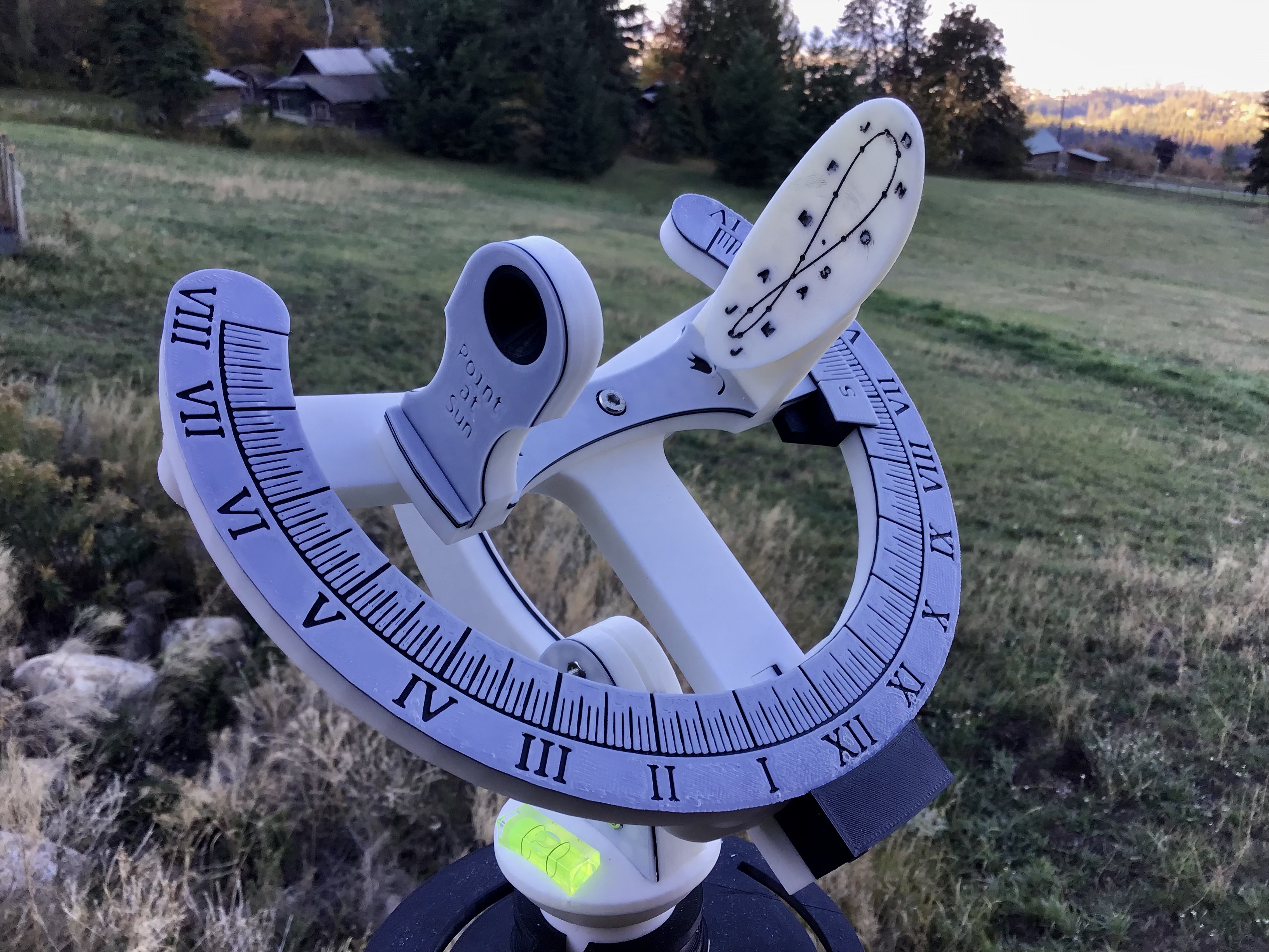 Curved Analemma Plate for a Heliochronometer Sundial by 3DMason ...