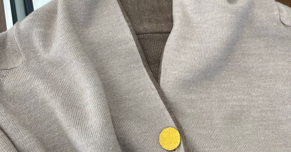 Japanese traditional design reversible button by Hana | Download free ...