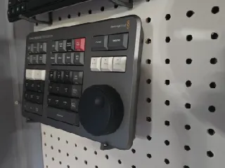 Keyboard holder Pegboard by Cedric Crawley | Download free STL model ...