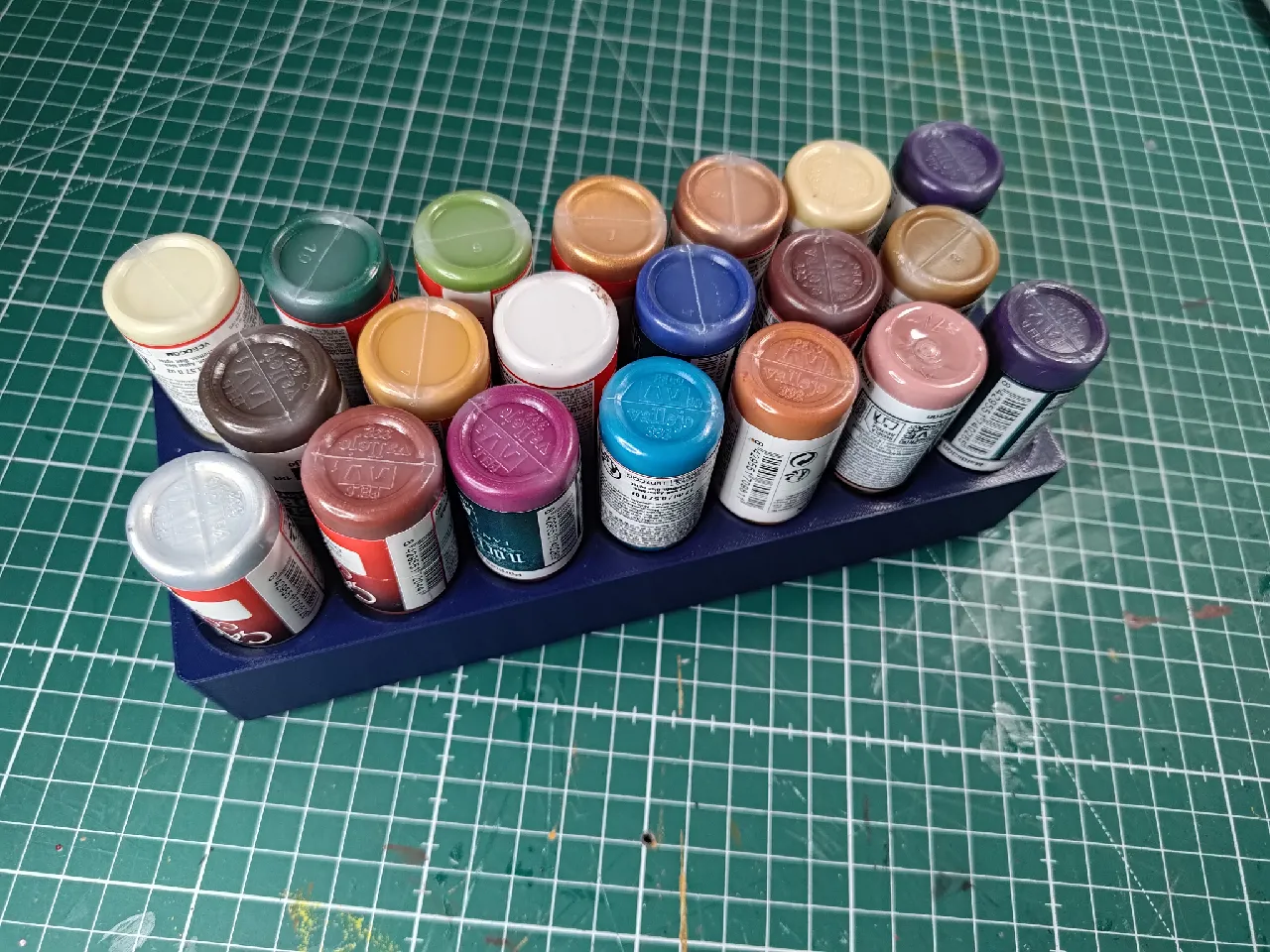 Gridfinity Vallejo Paint Storage by nurdok | Download free STL model ...