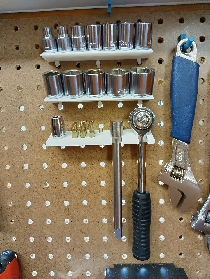 Ratchet and Socket Holders for Pegboard by Tim Verhulsdonk | Download free STL model ...
