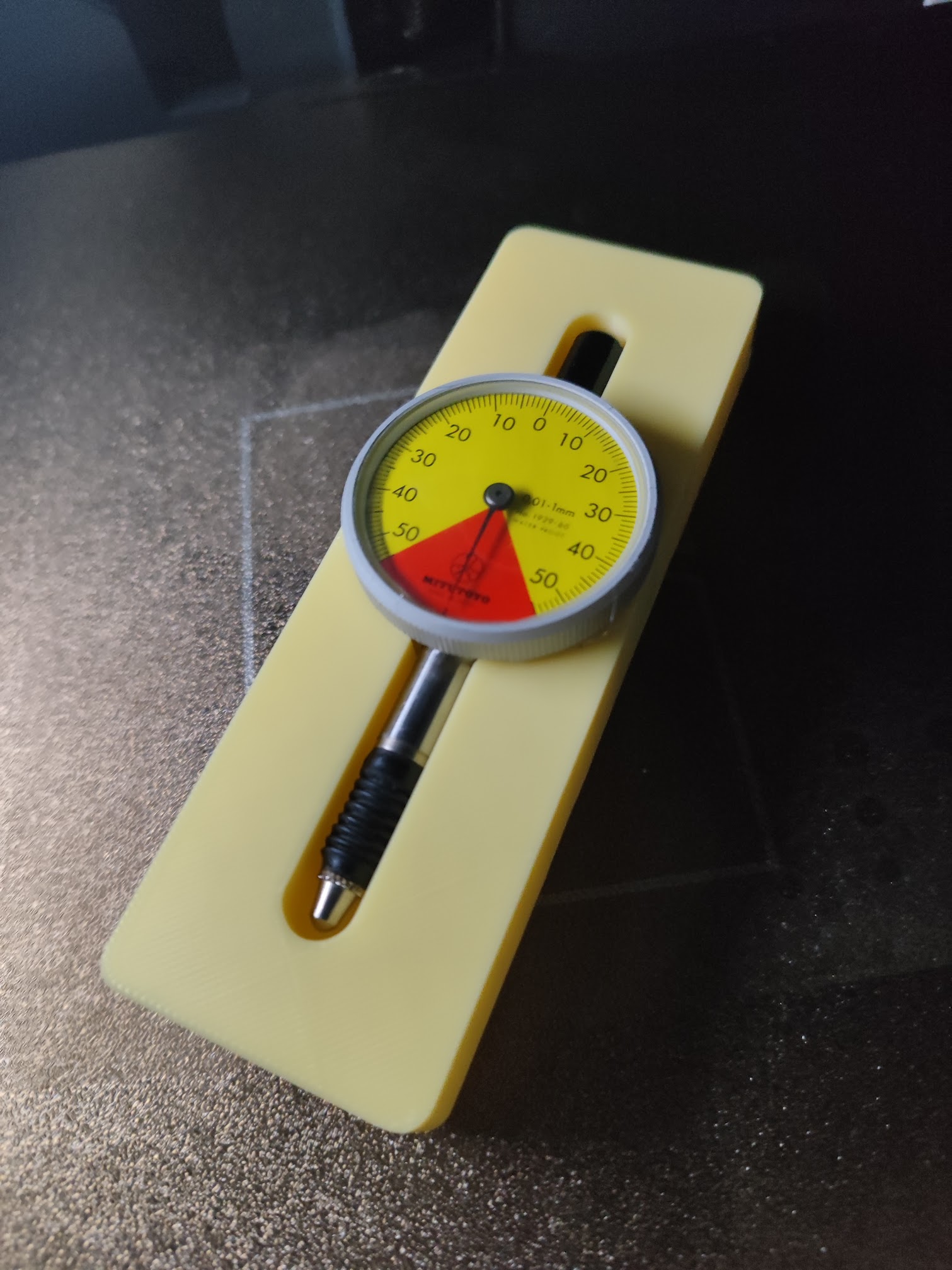 Gridfinity holder for Mitutoyo 1929 dial indicator by Filipe Laíns ...