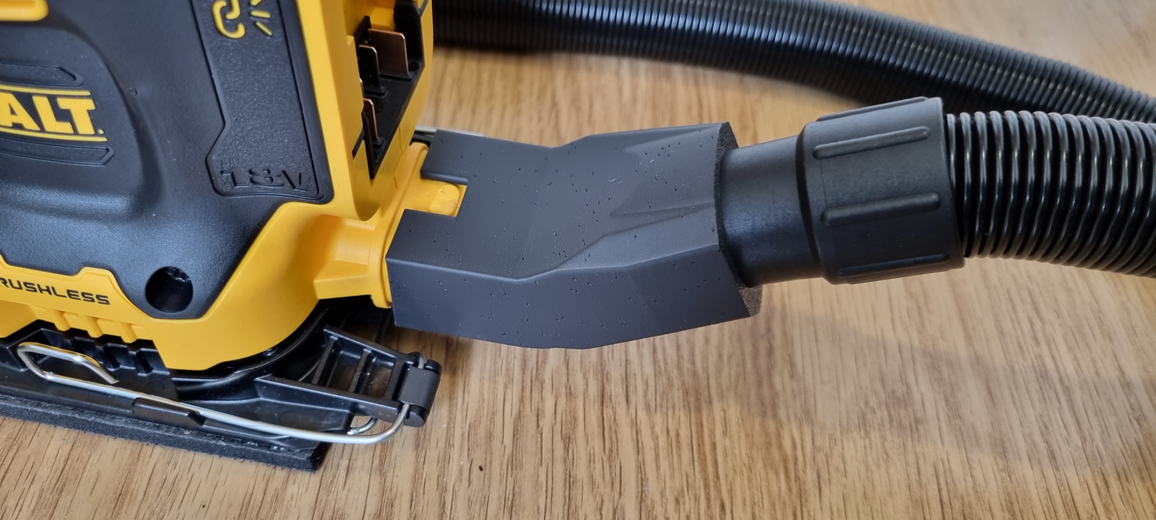 Dewalt DCW200 to DeWalt DWH161 dust adapter by MjD | Download free STL ...