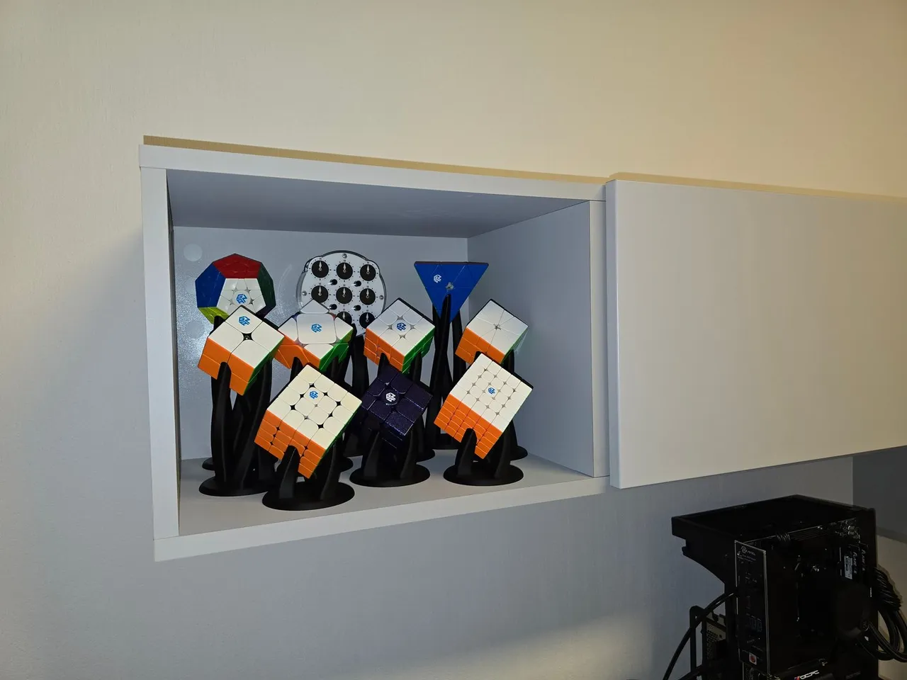 Rubik's Cubes Stands (cube, megaminx, pyraminx, clock) by Visar78 ...