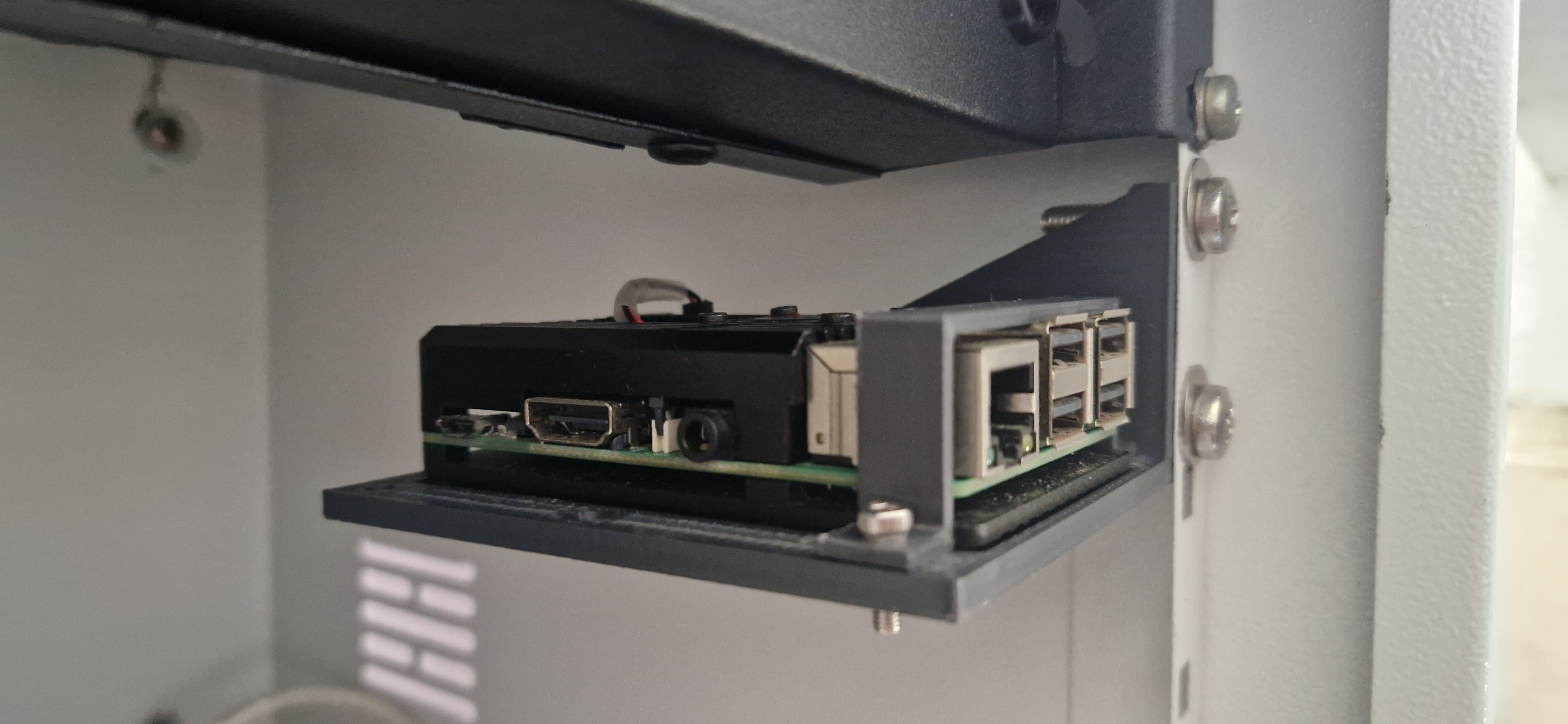 Rasberry Pi 3B 1U Rack mount by TerenceMK | Download free STL model ...