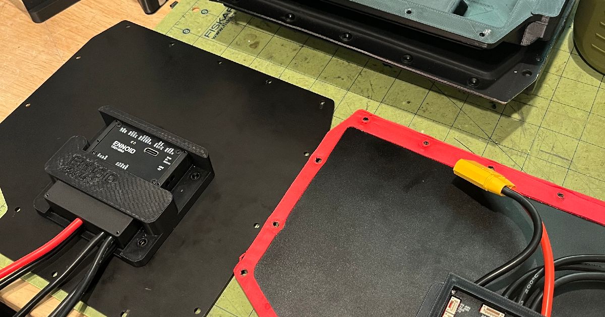 ubox 100 lite lid mount - focer mounting hole pattern by markoblaster ...