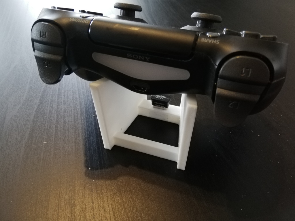 PS4 Controller Stand by JD | Download free STL model | Printables.com