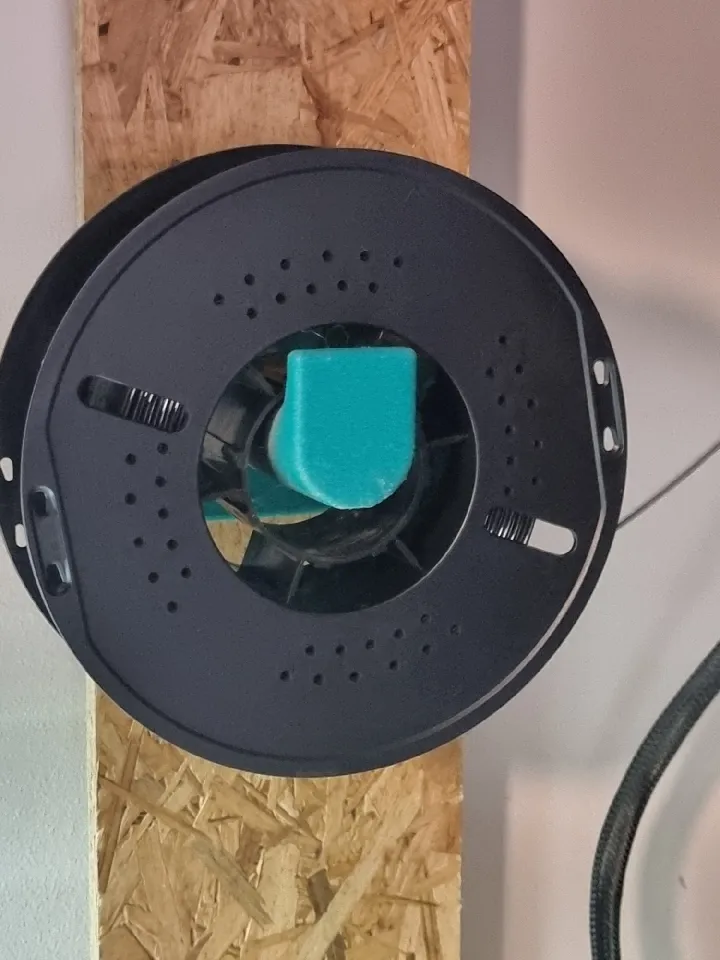 Wall filament spool mount by Sergej | Download free STL model ...