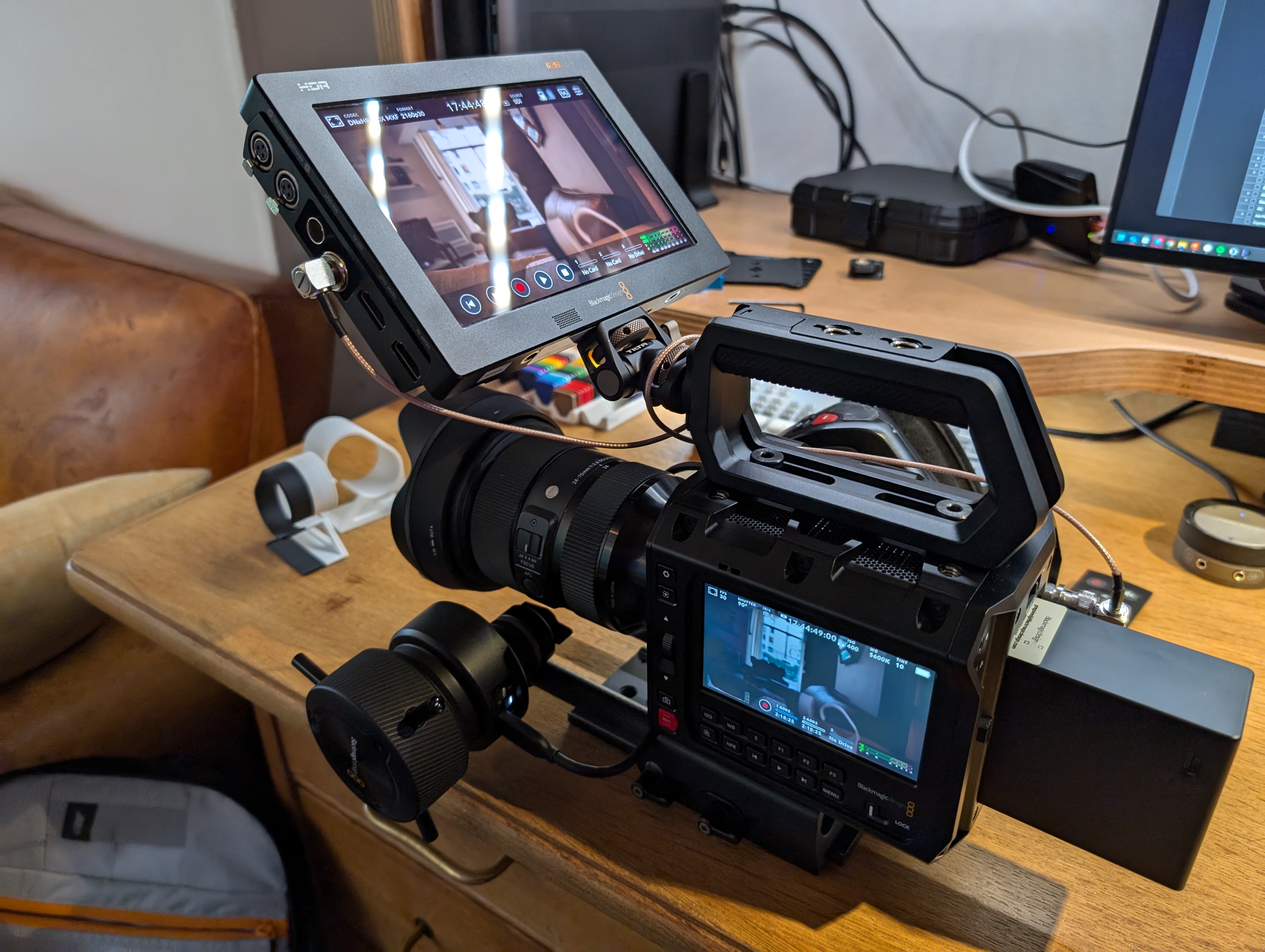 Blackmagic Design - Pyxis 6K Cine handle front dovetail 1/4 20 UNC thread adapter by Rak500 ...