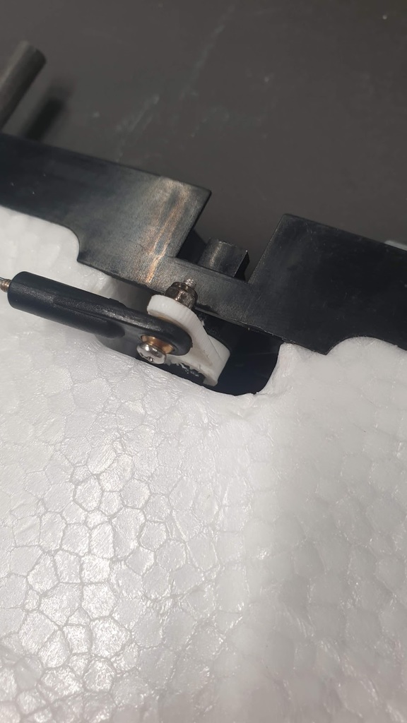Believer Fixed Wing Drone V-tail Servo attachment por tomvh | Descargar ...