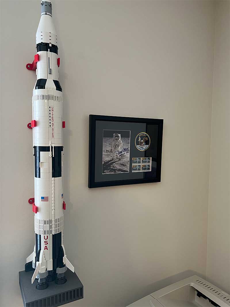 LEGO Saturn V Vertical Wall Display by repraptodd | Download free STL ...