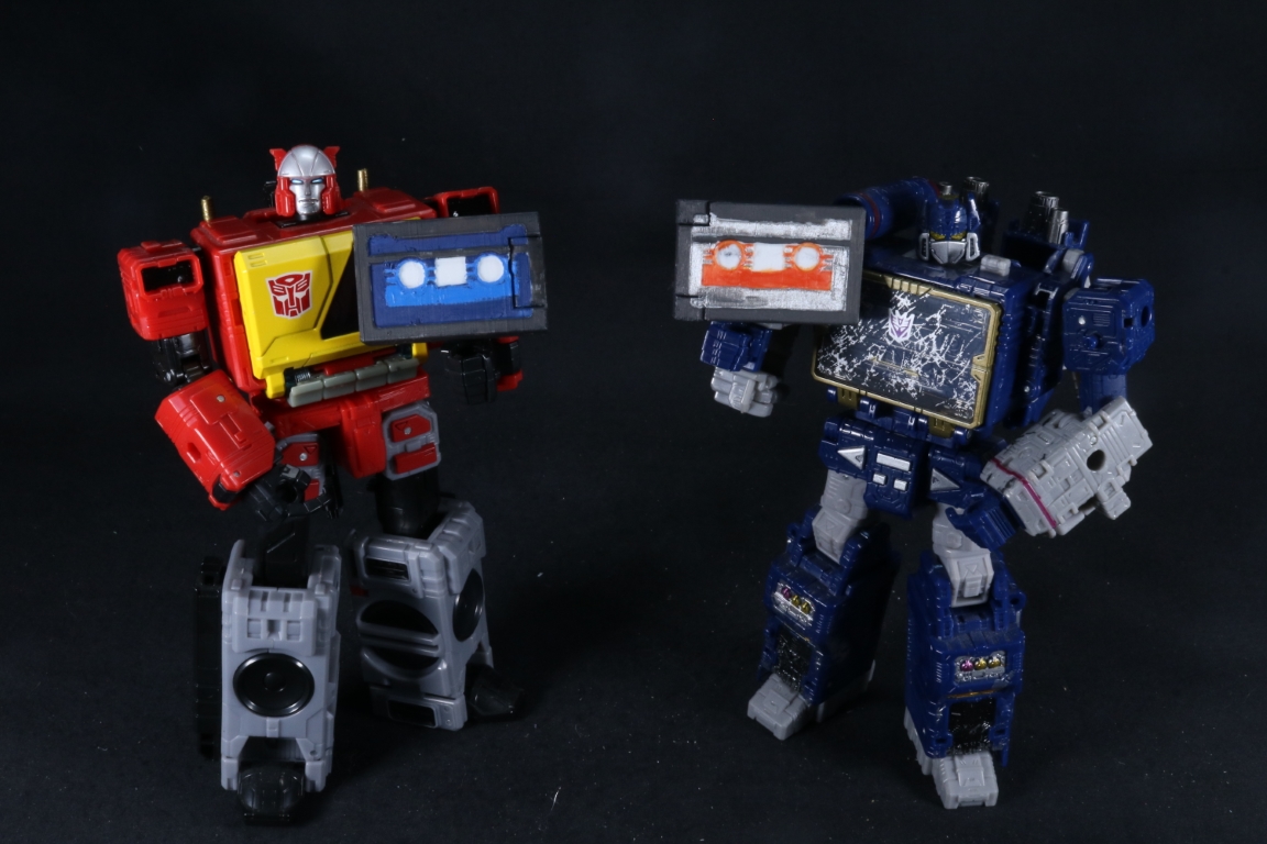 SD card Holder Cassettes for Transformers WFC Soundwave and Blaster by ...