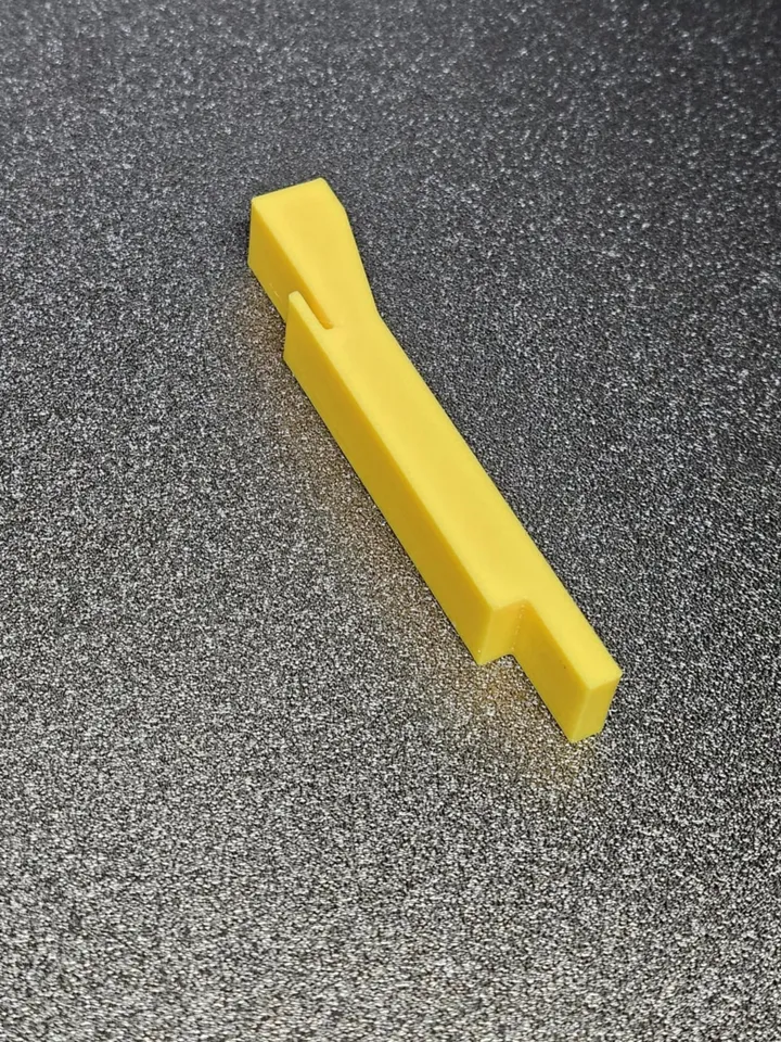 Xplus4 Chamber Screw Holder by Neil Cristobal | Download free STL model ...