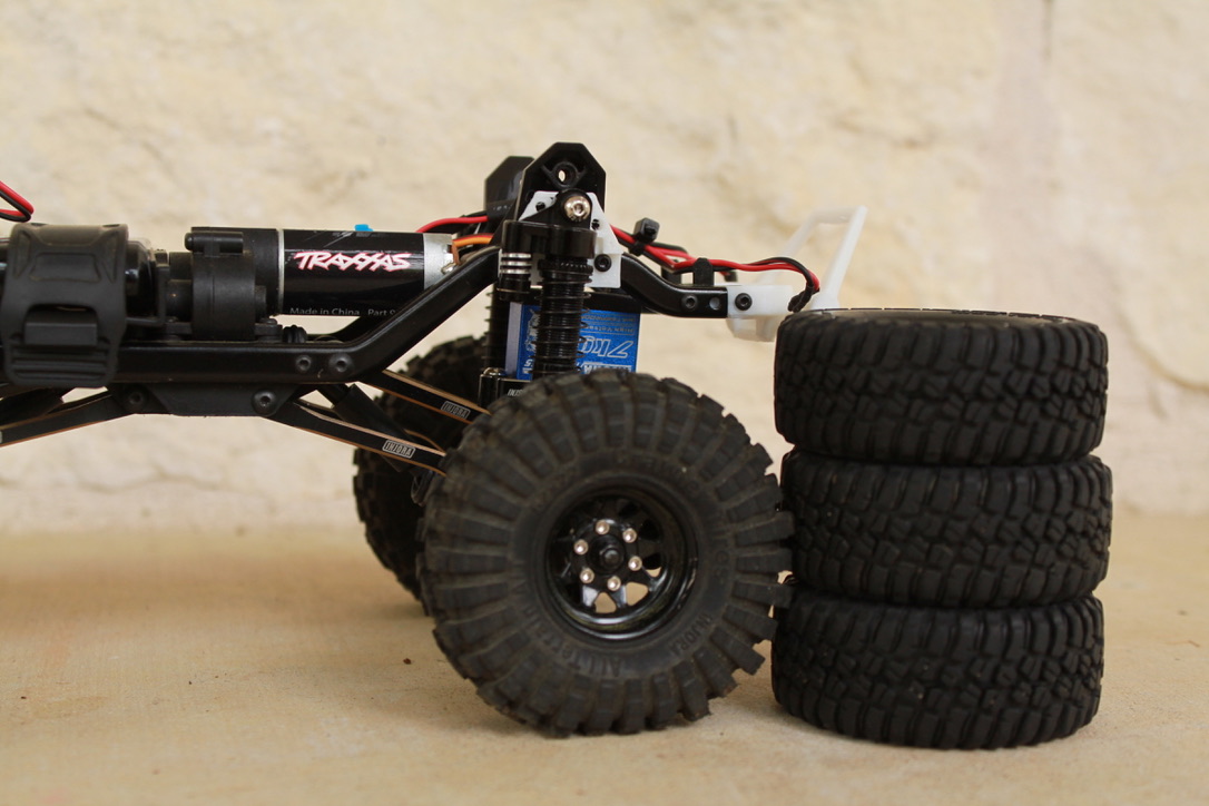 TRX-4M Front Shock Mounts por FinDesigns | Descargar modelo STL ...
