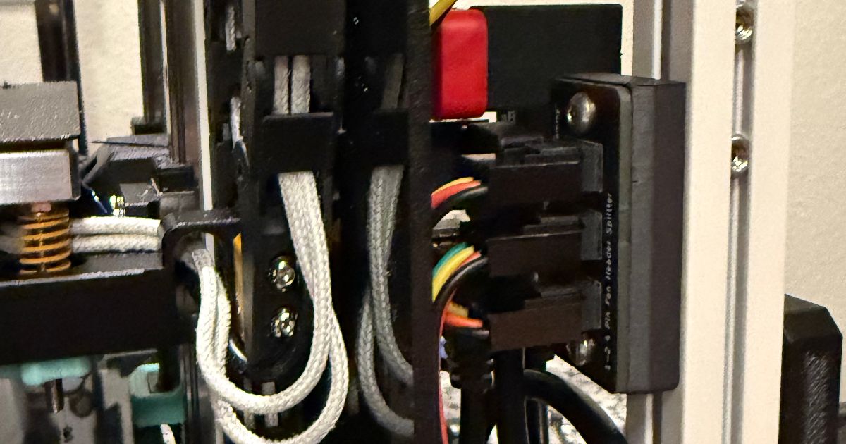 4 Pin Splitter Mount 1515 Extrusion by Devin Long | Download free STL ...