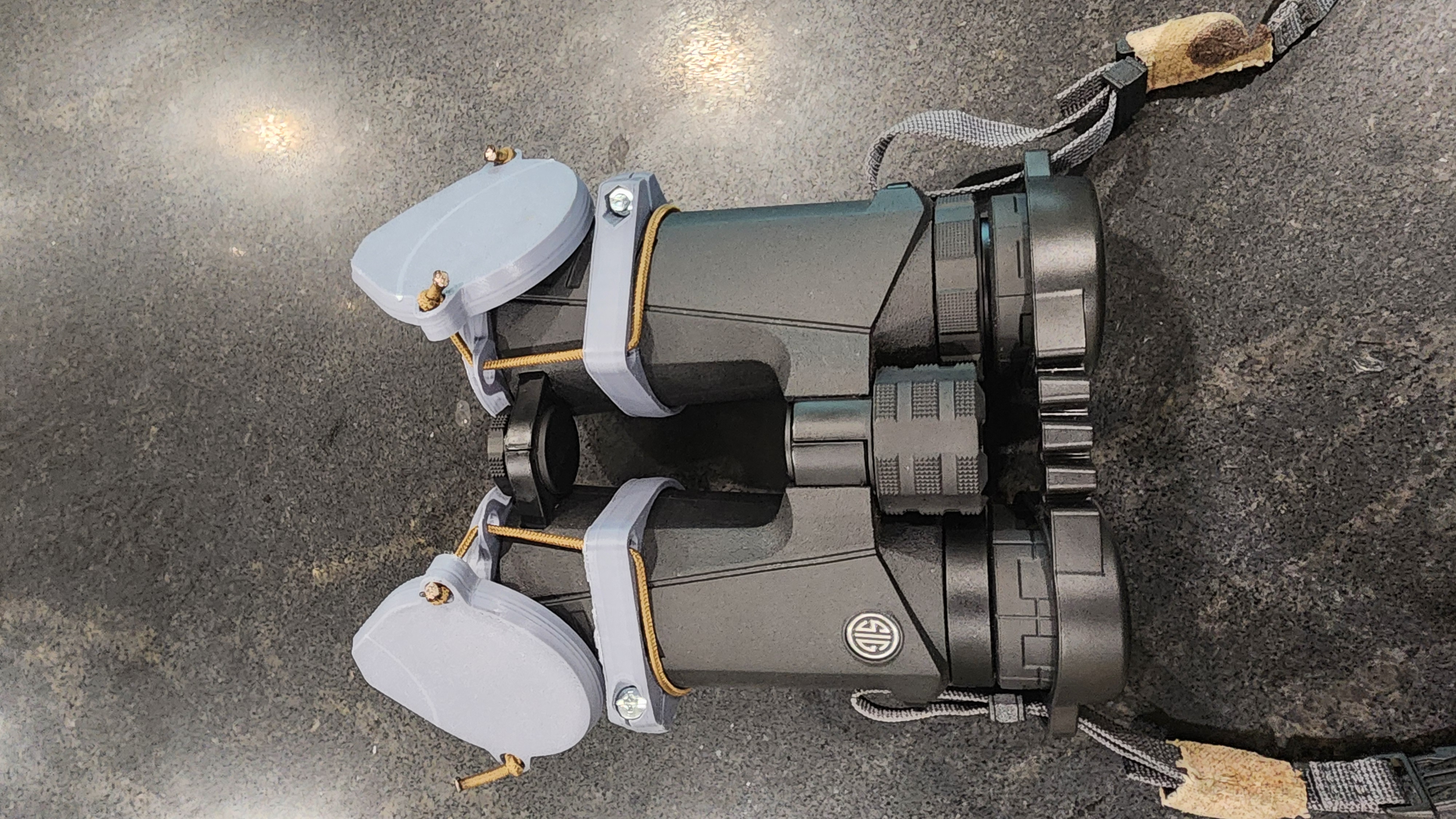 Zulu 5 (10x42mm) Binocular ARD Killflash Cap and Collar System by John ...