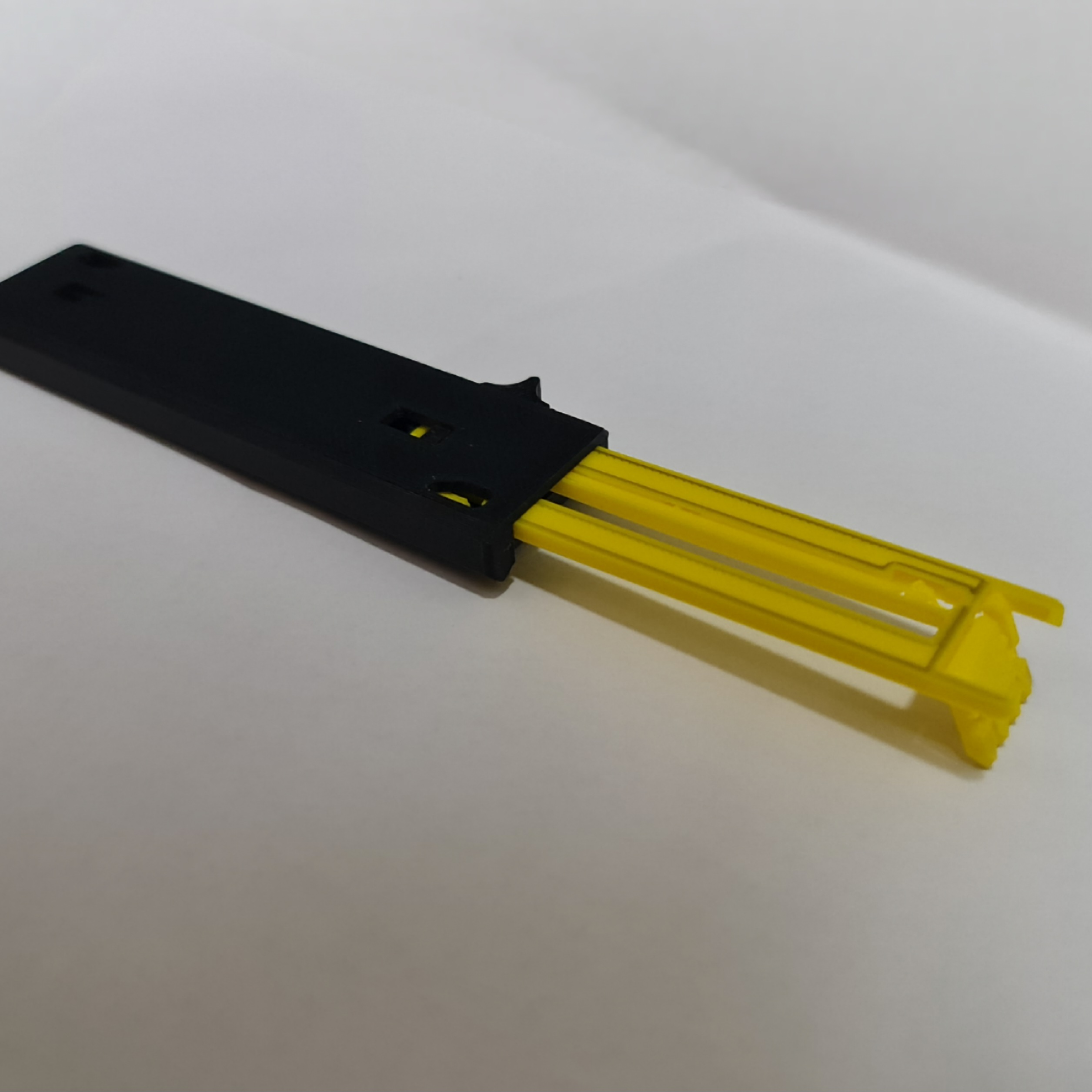 OTF Fidget Knife Crank Scratcher by HusYoo | Download free STL model ...