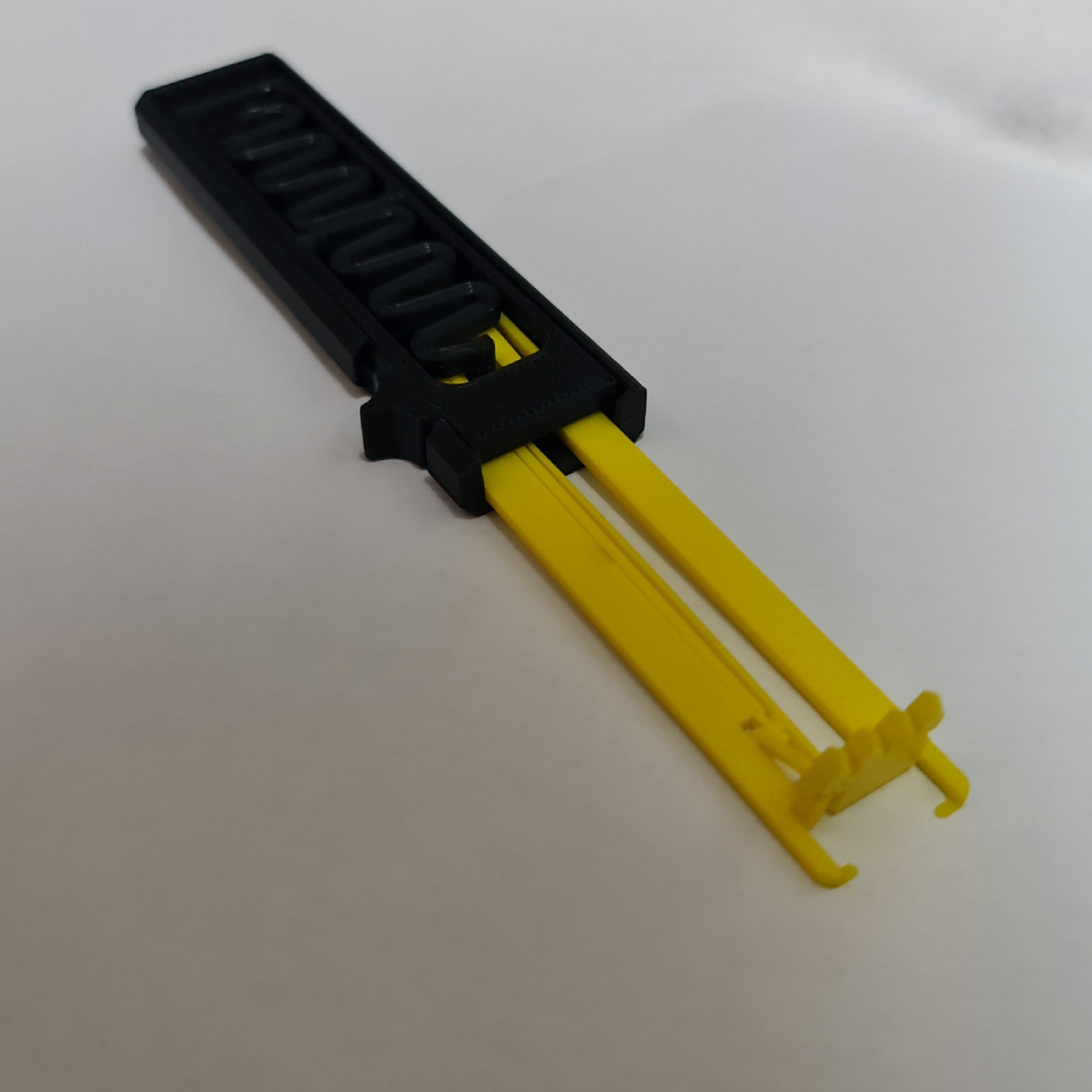 OTF Fidget Knife Crank Scratcher by HusYoo | Download free STL model ...