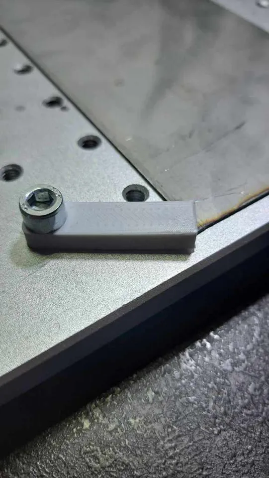 Fiber laser clamp by PeterLandin | Download free STL model | Printables.com