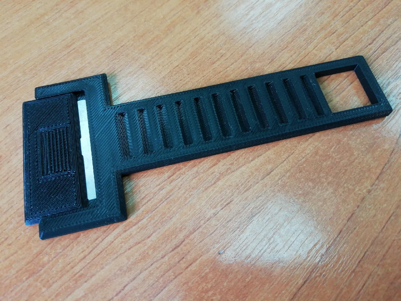 Blade scraper, my version by Al Popovic | Download free STL model ...