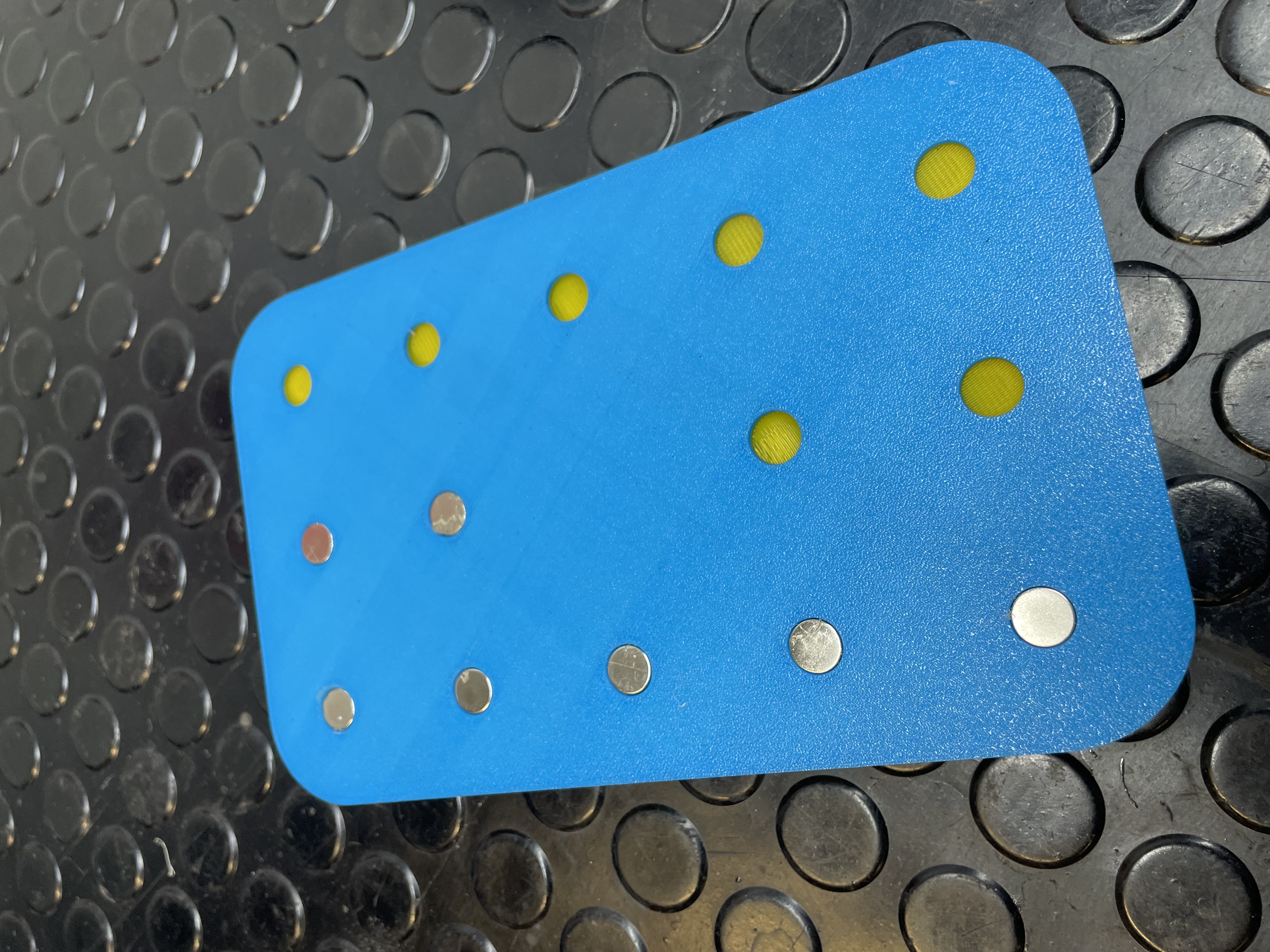 Workdesk tray by Severin Piller | Download free STL model | Printables.com