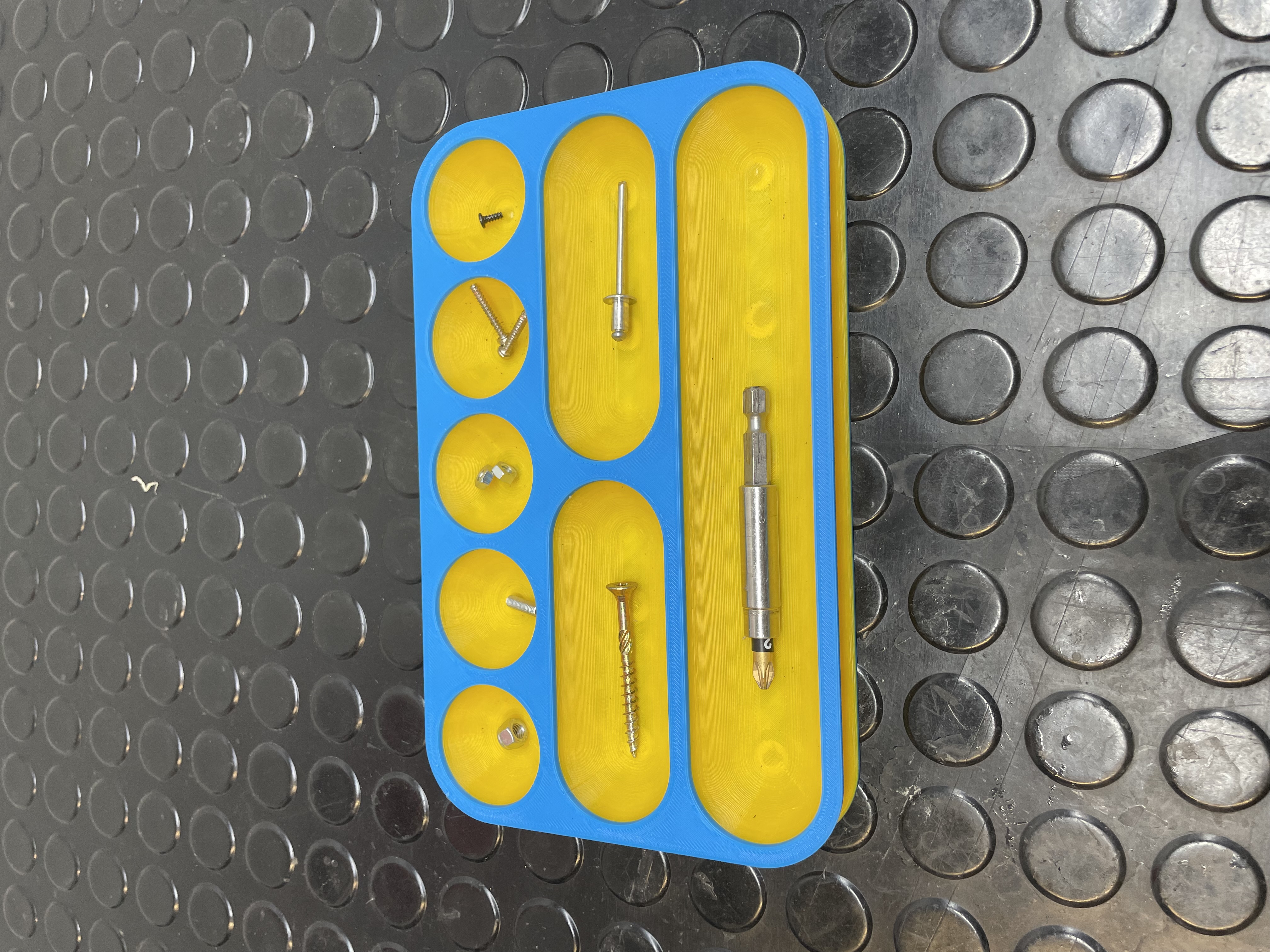 Workdesk tray by Severin Piller | Download free STL model | Printables.com