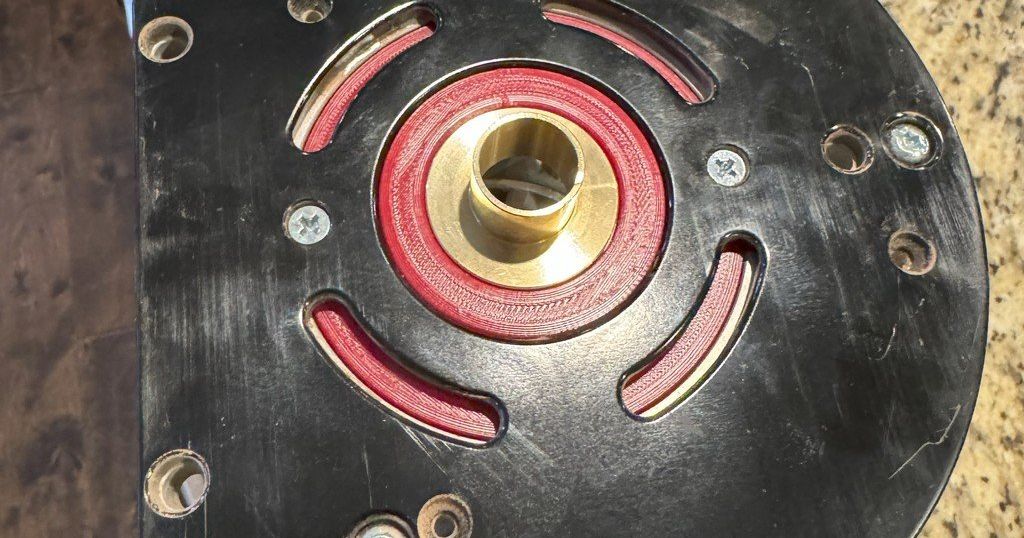 Bosch 1617 Guide Bushing Adapter por matttheamateur | Descargar modelo ...