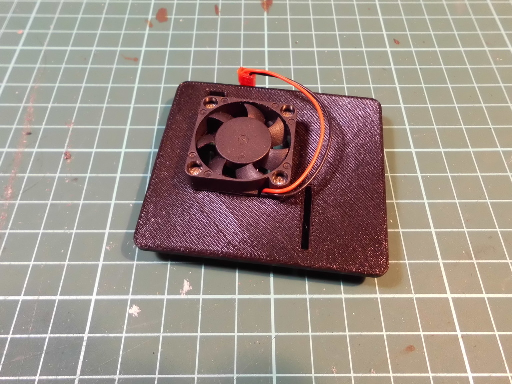 RPi 3A+ Case better Lid by Pteppic | Download free STL model ...