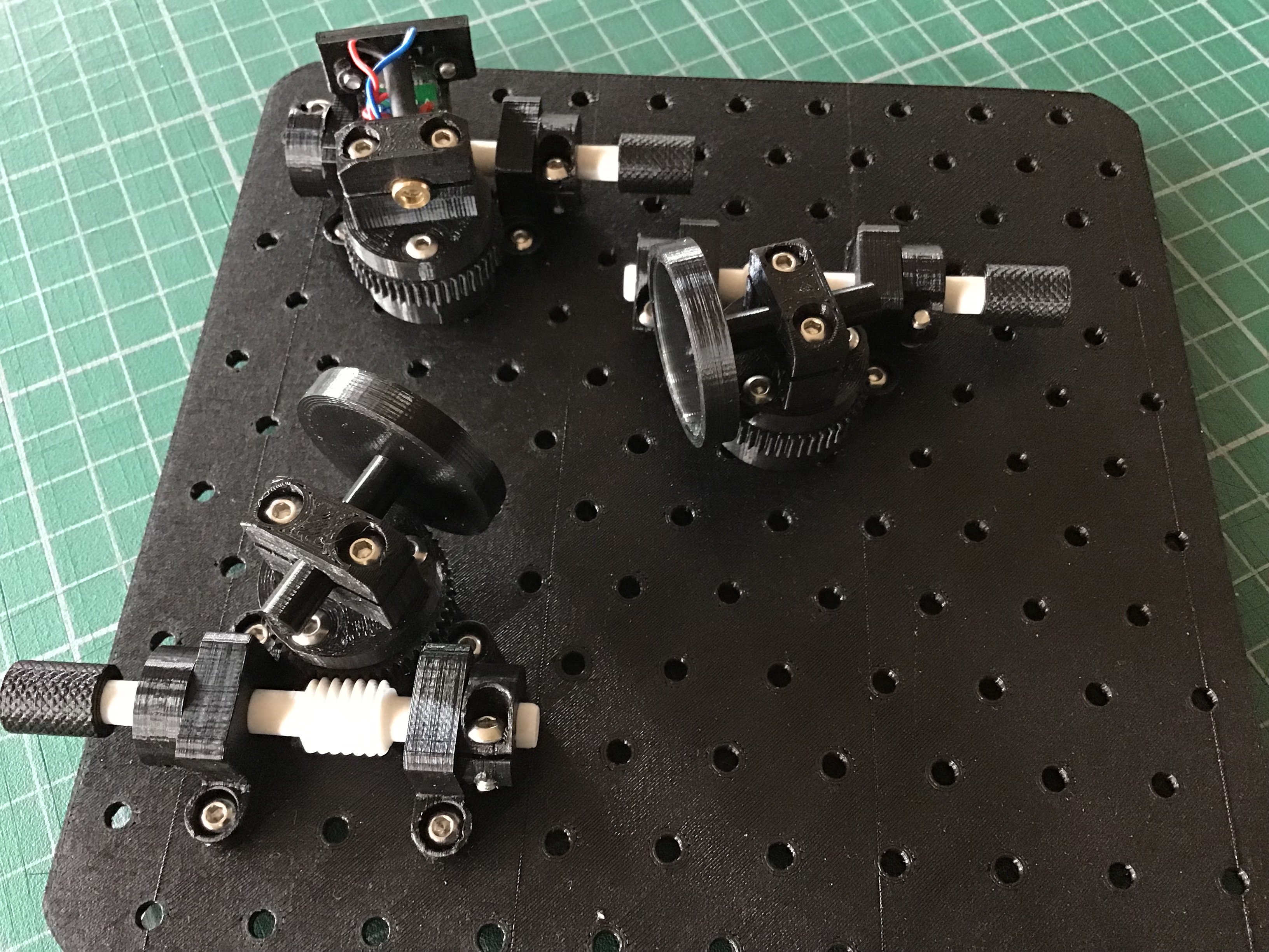 Mini Optical Alignment Mechanism & Workbench by yba2cuo3 | Download ...