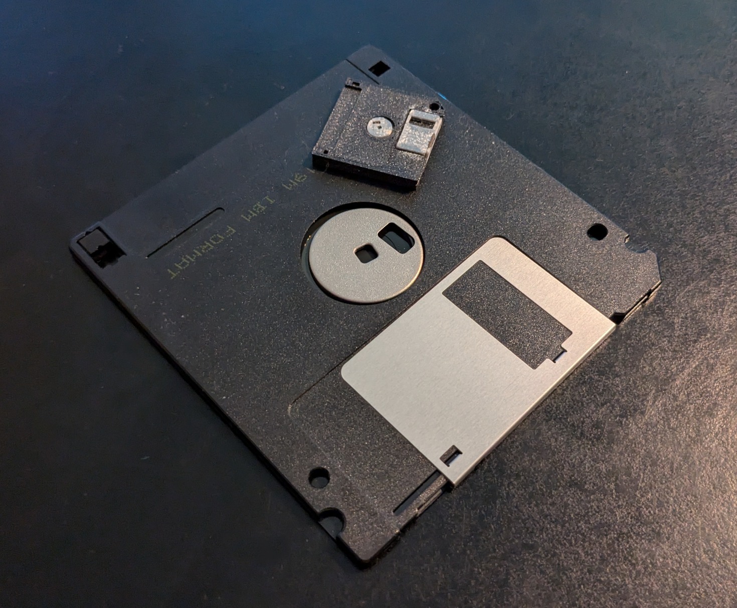 Miniature 3.5" Floppy Disk por gammy | Descargar modelo STL gratuito ...