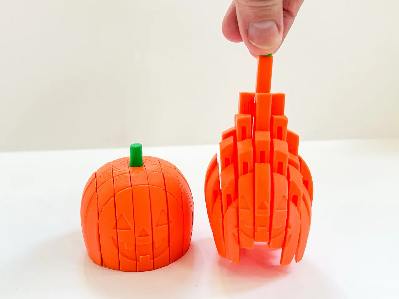 Pixel Pumpkin Fidget (2 sizes) by 3DPmom | Download free STL model ...