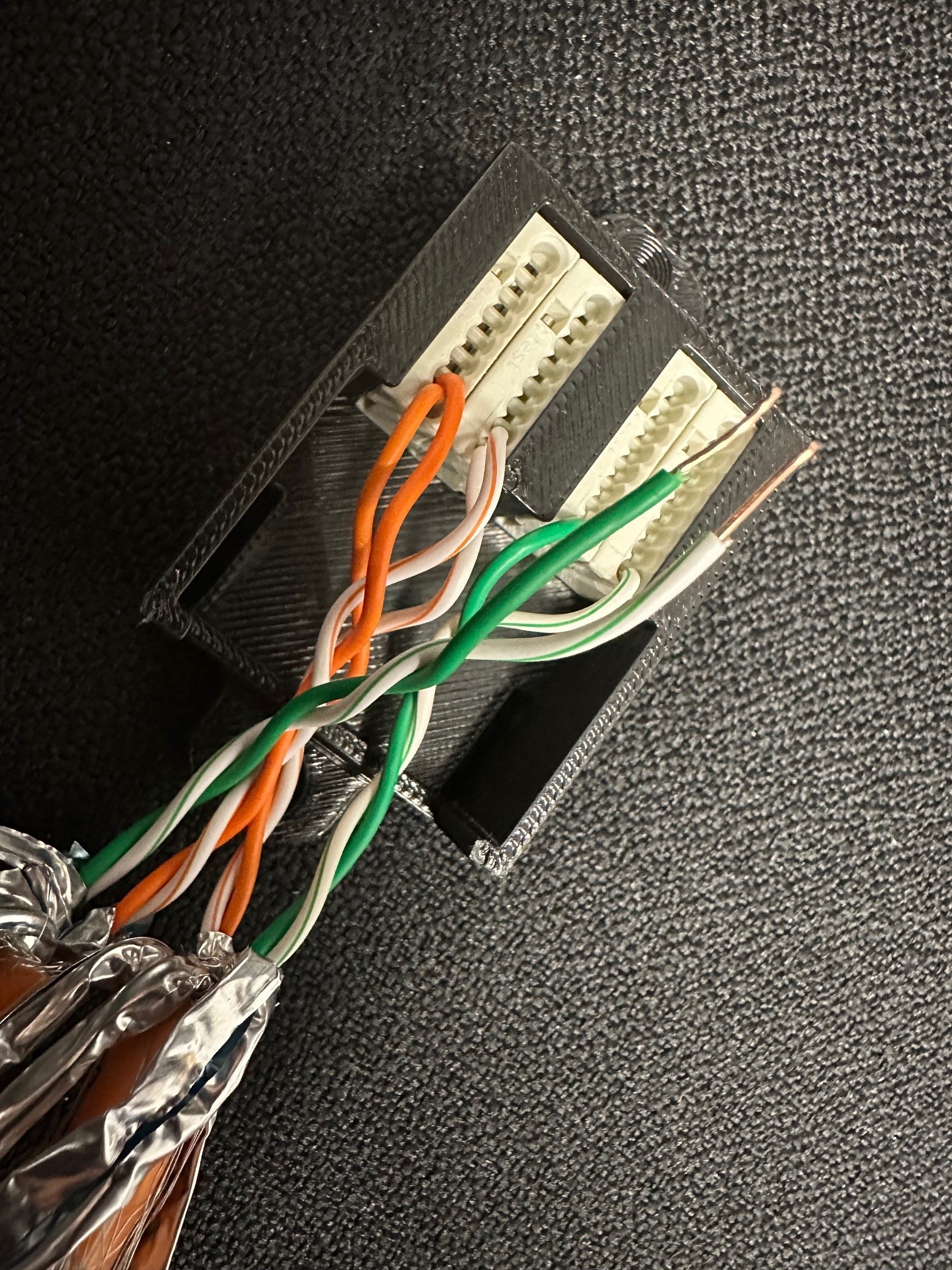 Loxone- / KNX-Bus Klemmdose by FoxHouse | Download free STL model ...