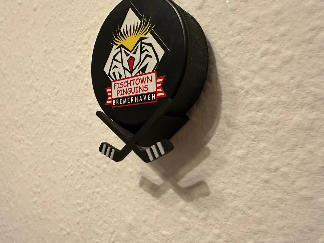 Puck Wall Mount by LAS 3D | Download free STL model | Printables.com