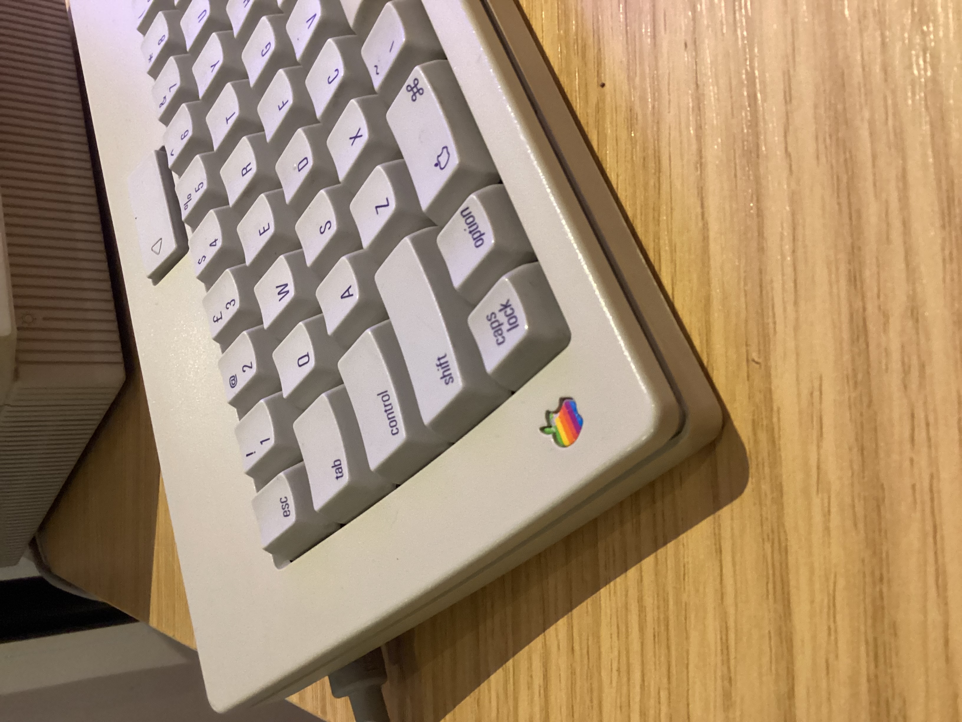 Apple (ALPS-switched) Standard keyboard MO116 Foot template by COMmand ...