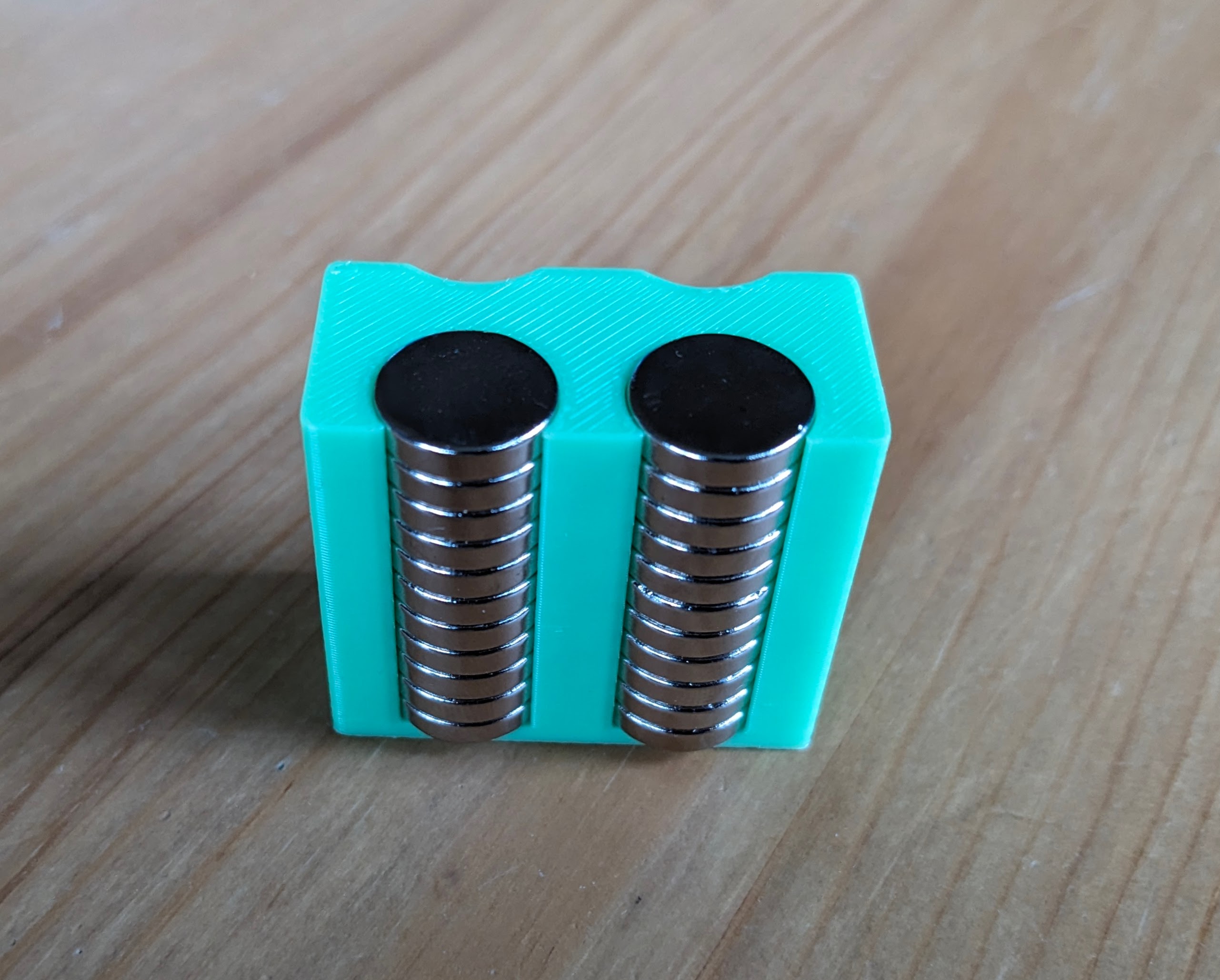 Gridfinity magnet holder for 12mm disc magnets by Rdalt | Download free ...