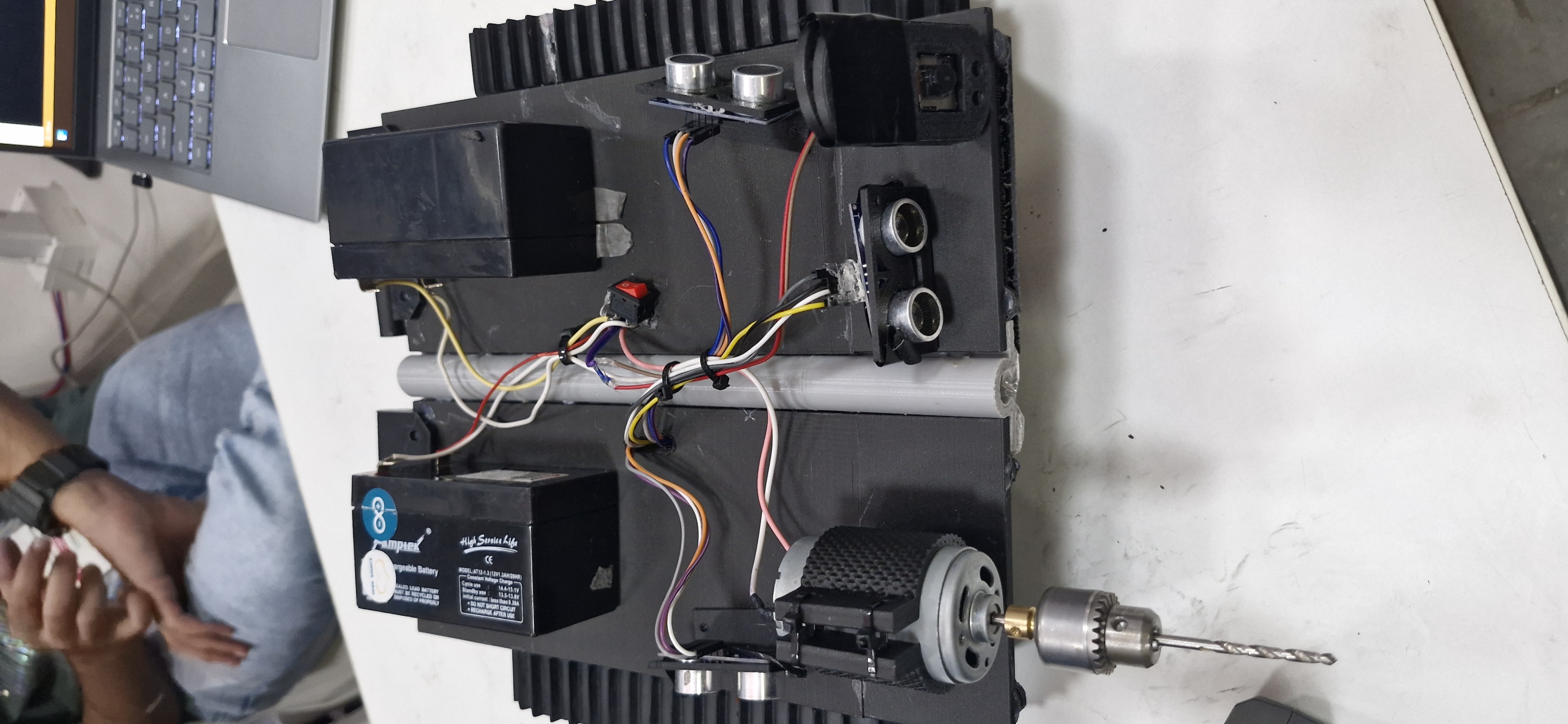 Hobby Chassis Arduino por GT_coder2000 | Descargar modelo STL gratuito ...