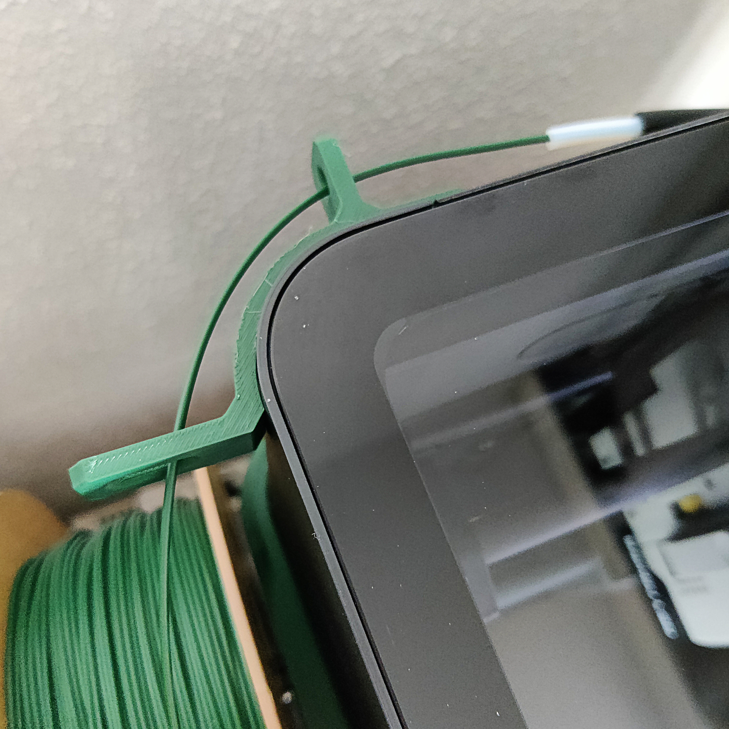 P1S side-mounted spool filament guide by BowlingShirtKen | Download ...