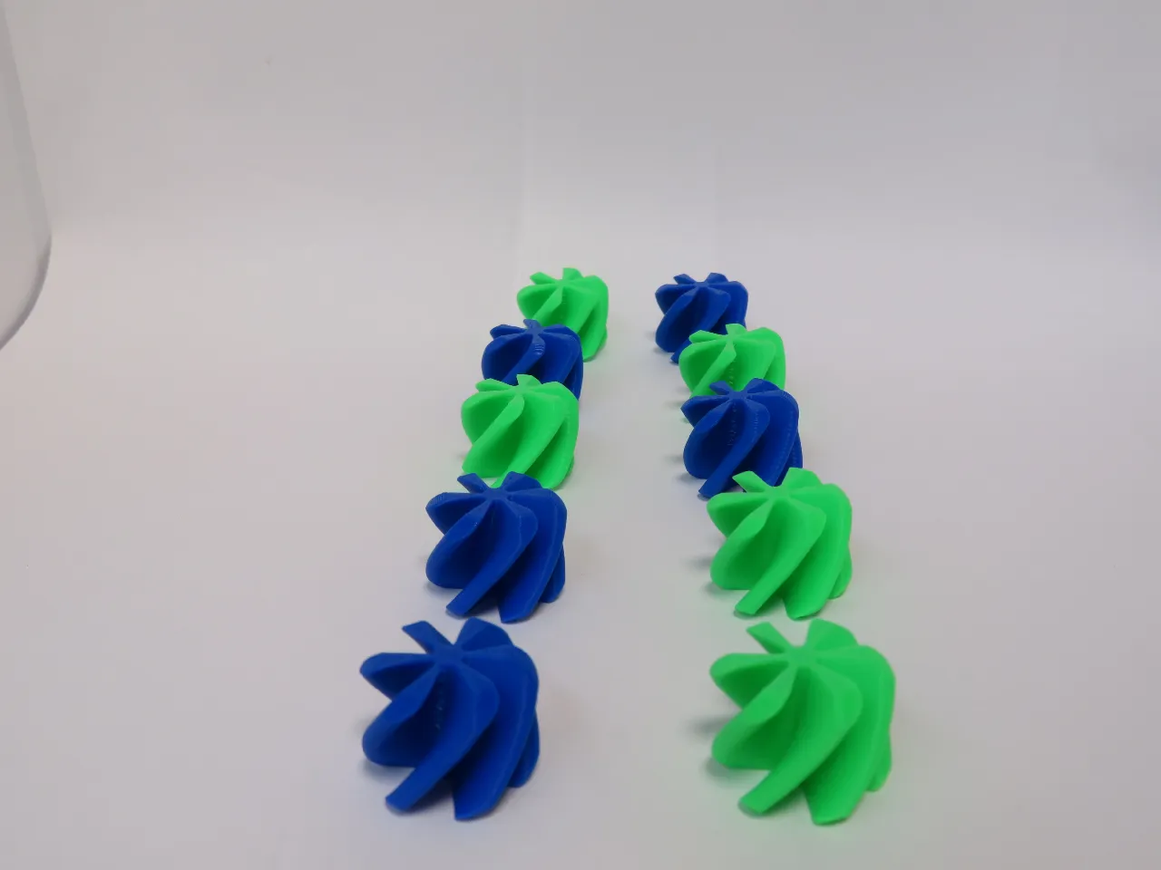 Passthrough Tic Tac Toe (With a TWIST) by Master Printer | Download free STL model | Printables.com