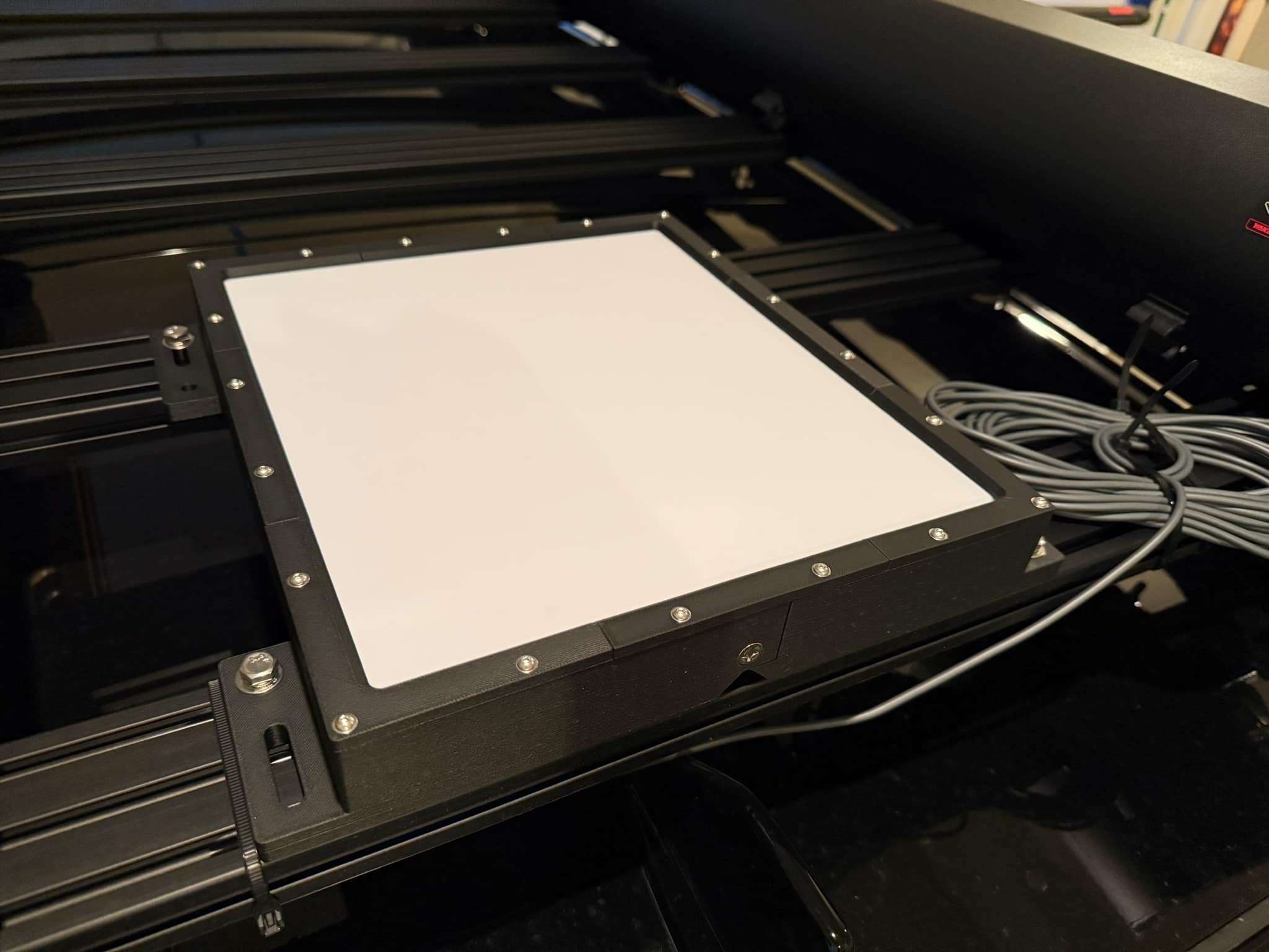 Starlink Mini Roof Rack Mount da JD | Scarica il modello STL gratuito ...