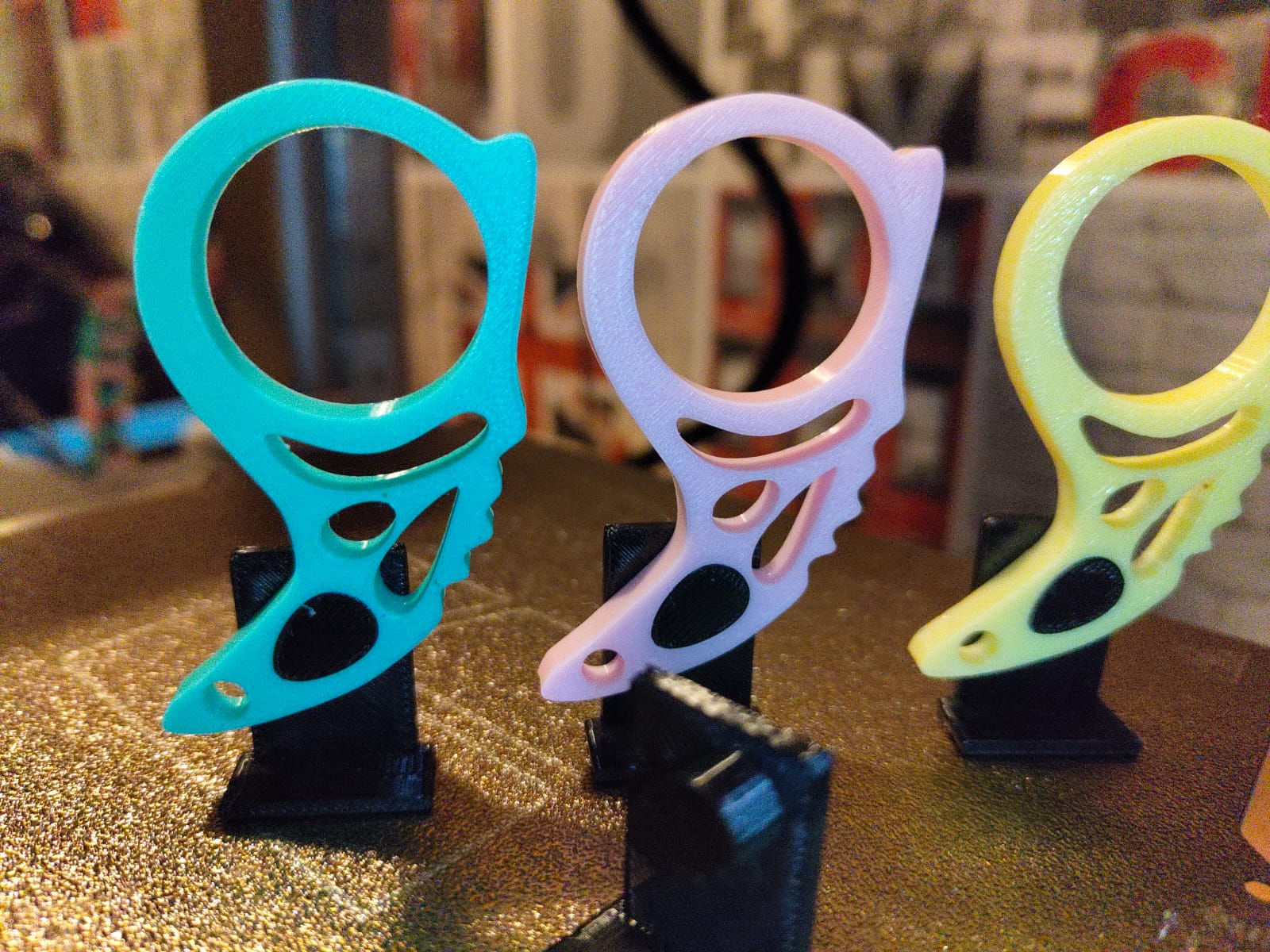 Keyrambit Swift Claw stand by NWORKS | Download free STL model ...