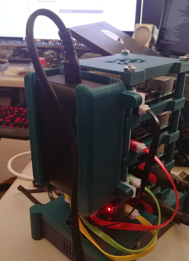 Raspberry Pi Rack - RavPower Piggyback Holder by Hubschrauber | Download free STL model ...