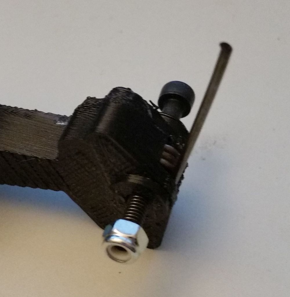 Spring Loaded Skis for R/C Buggy by Hubschrauber | Download free STL ...