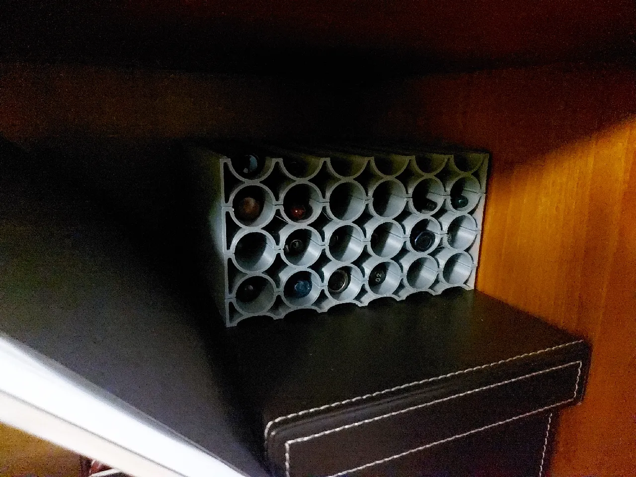 Stackable Trays for 6 Fountain Pens by Revenarius | Download free STL model | Printables.com