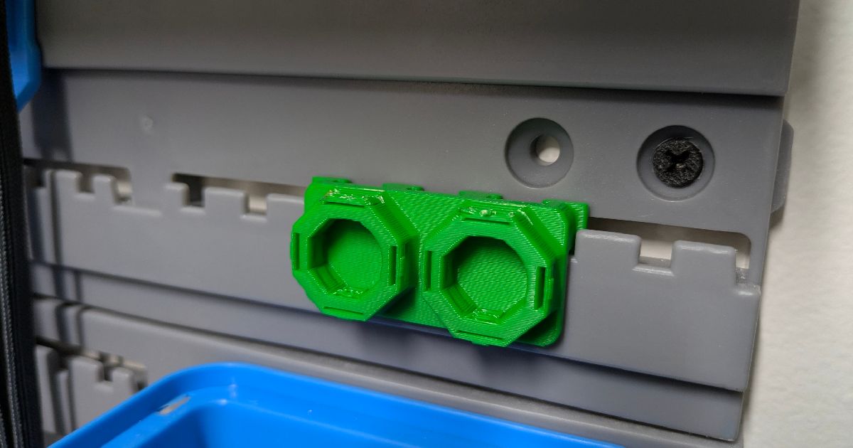 Giantz Pegboard to Multiboard Adapter by SteveW91 | Download free STL ...