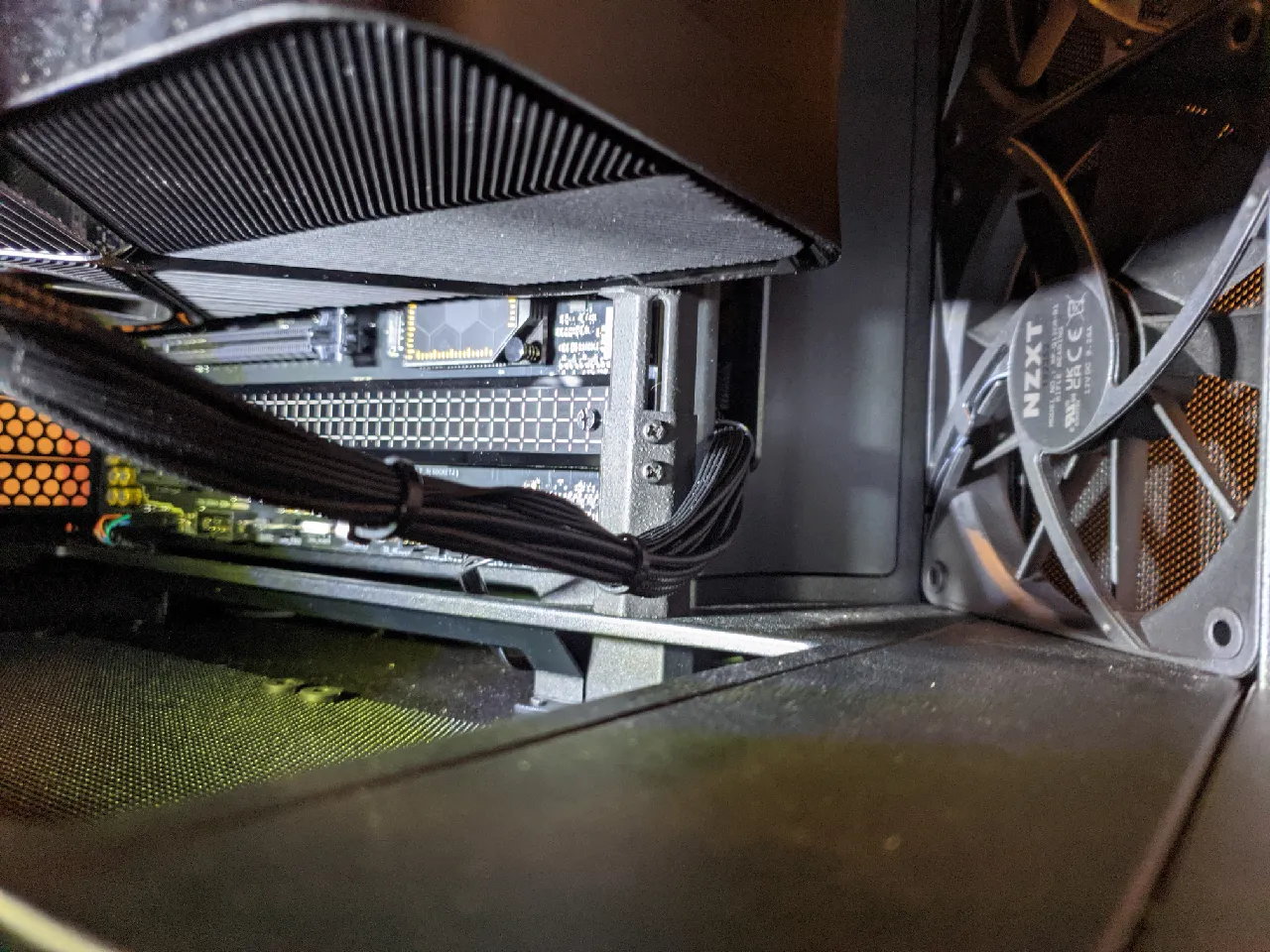 Adjustable GPU Support by Kane | Download free STL model | Printables.com