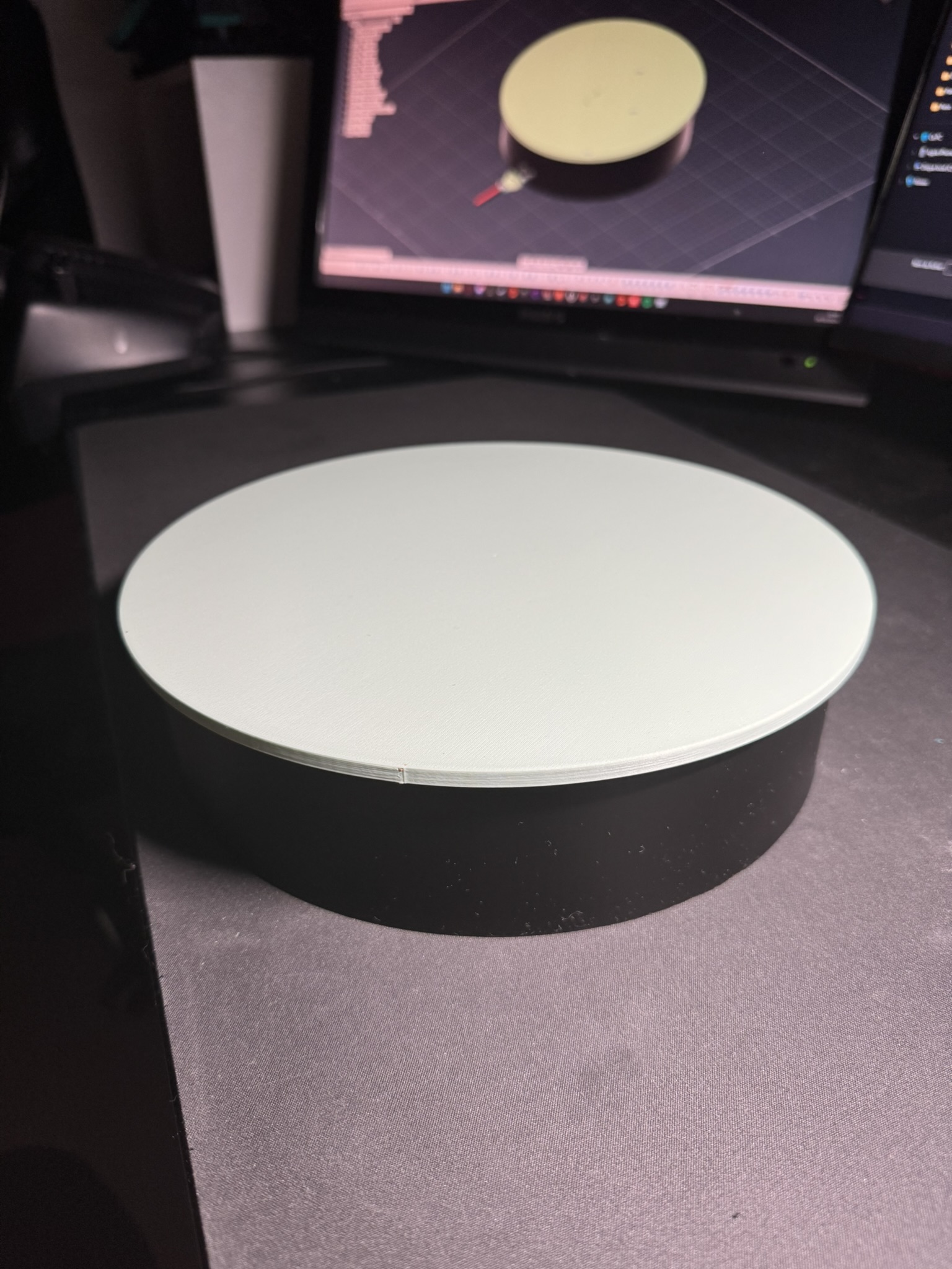 Rotating Display Stand by LaCapsule | Download free STL model ...