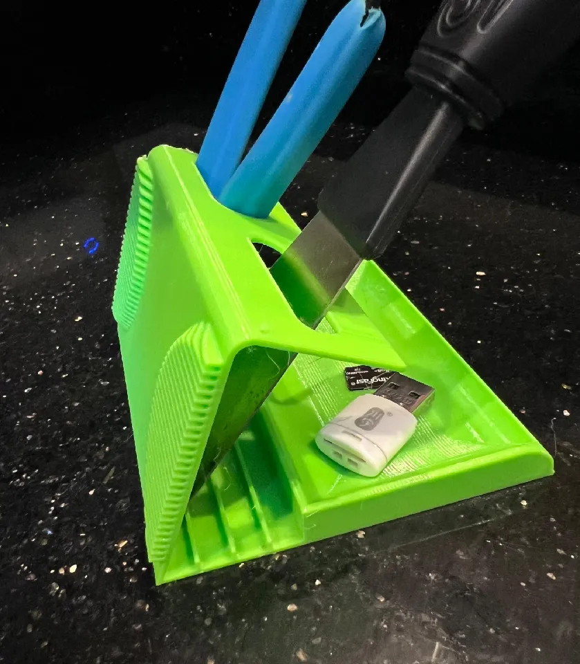 Tools Holder by 3D Mass Production | Download free STL model ...